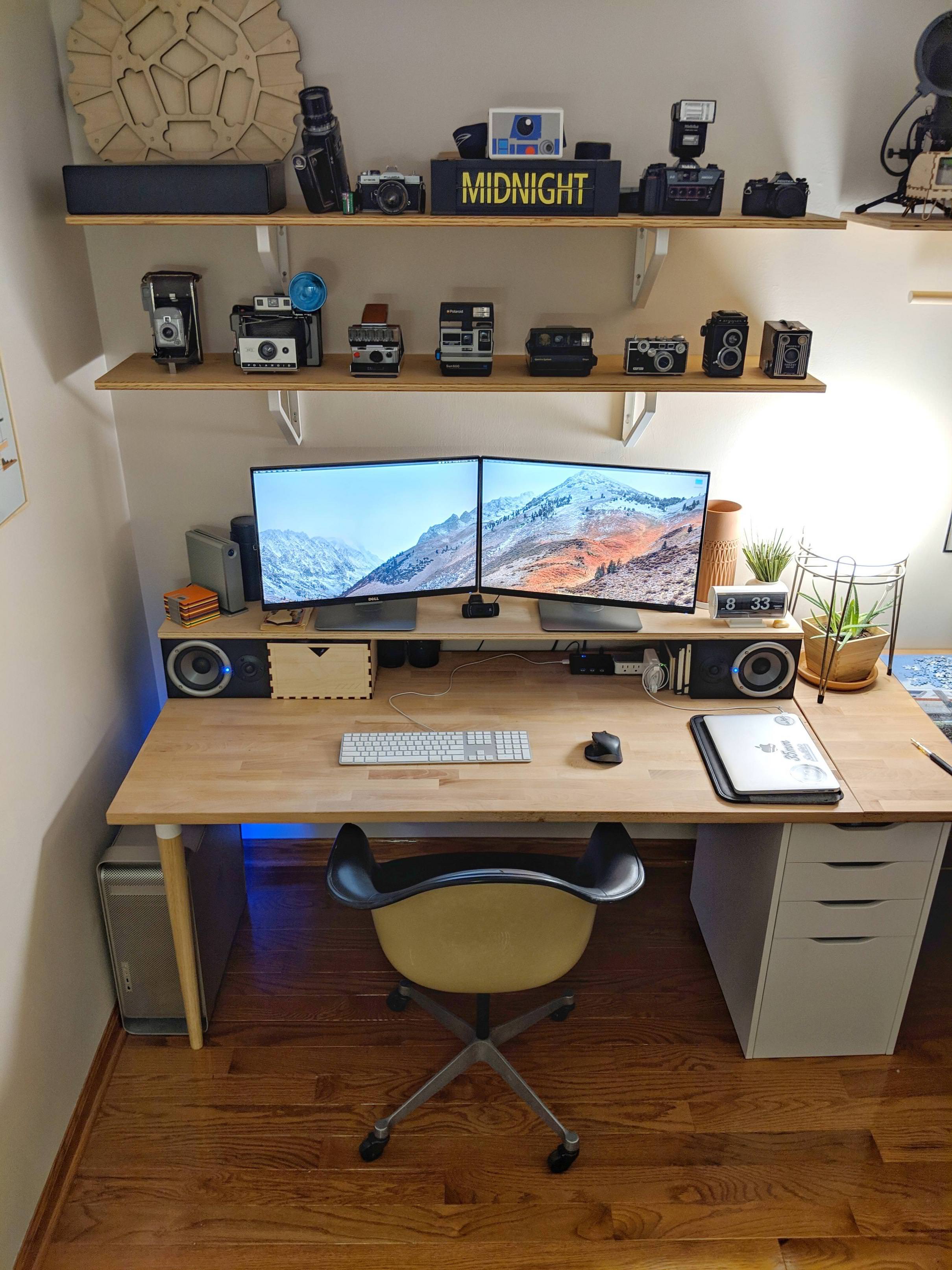 My corner | Scrolller