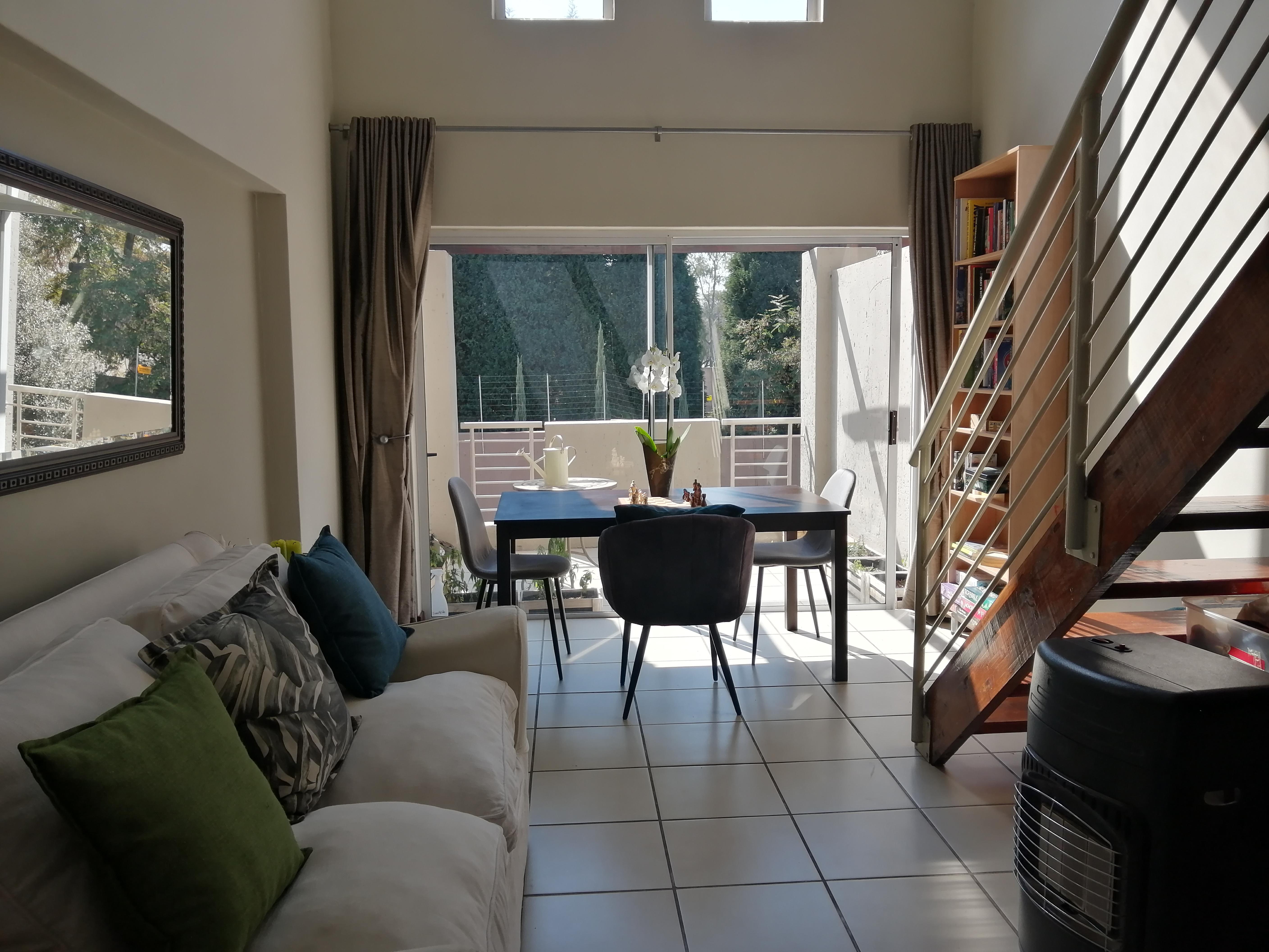 My cozy little dining room | Scrolller