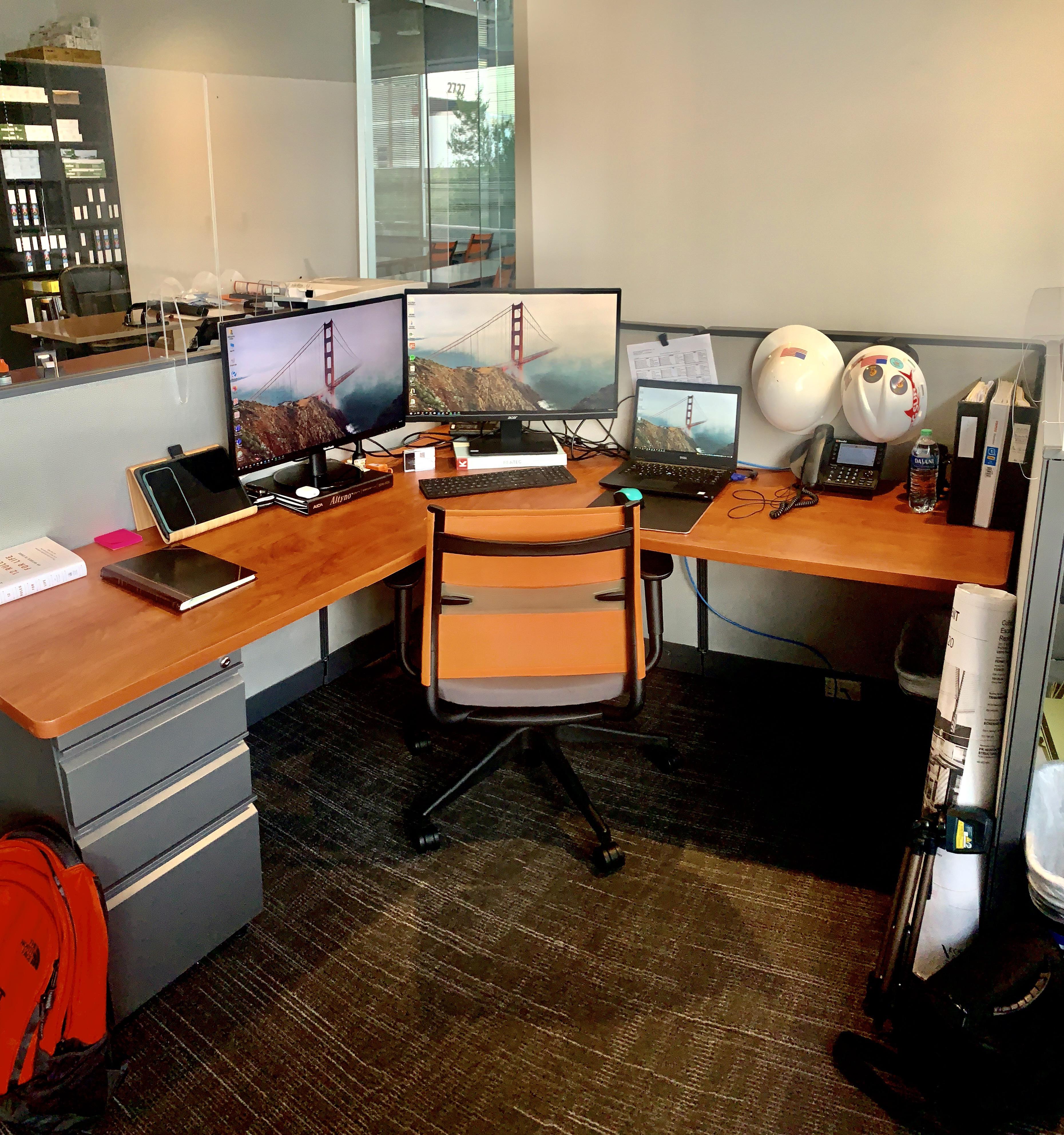 My cubicle setup. | Scrolller