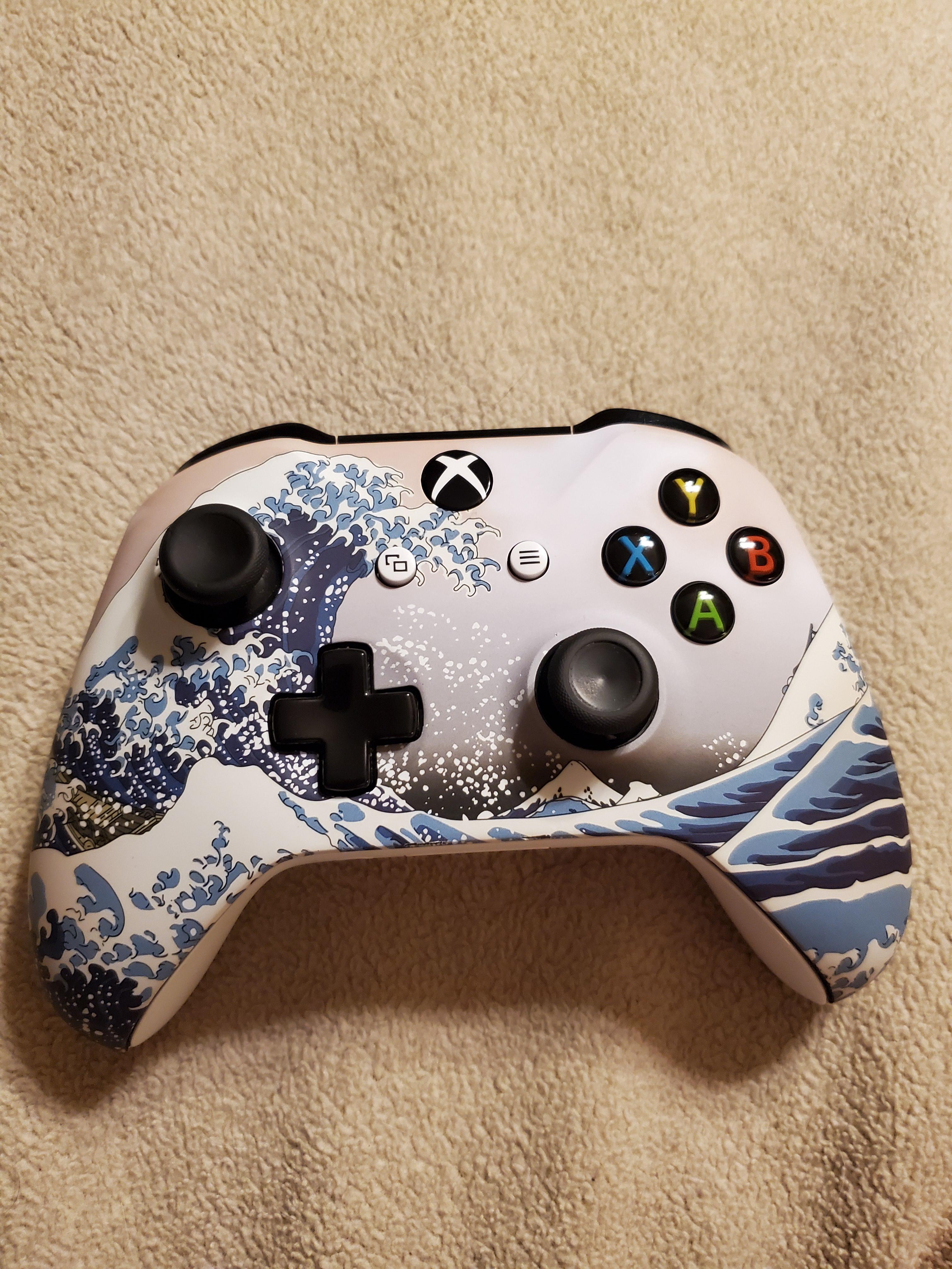 My custom xbox controller | Scrolller