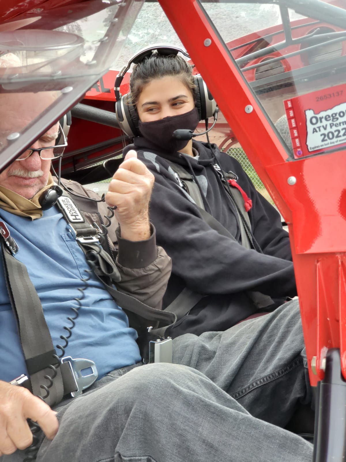 My dad caught me mirin' before my first time flying | Scrolller