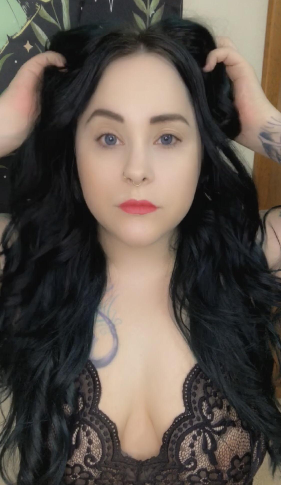 My eyes look real good when they’re watering from gagging on your cock. | Scrolller