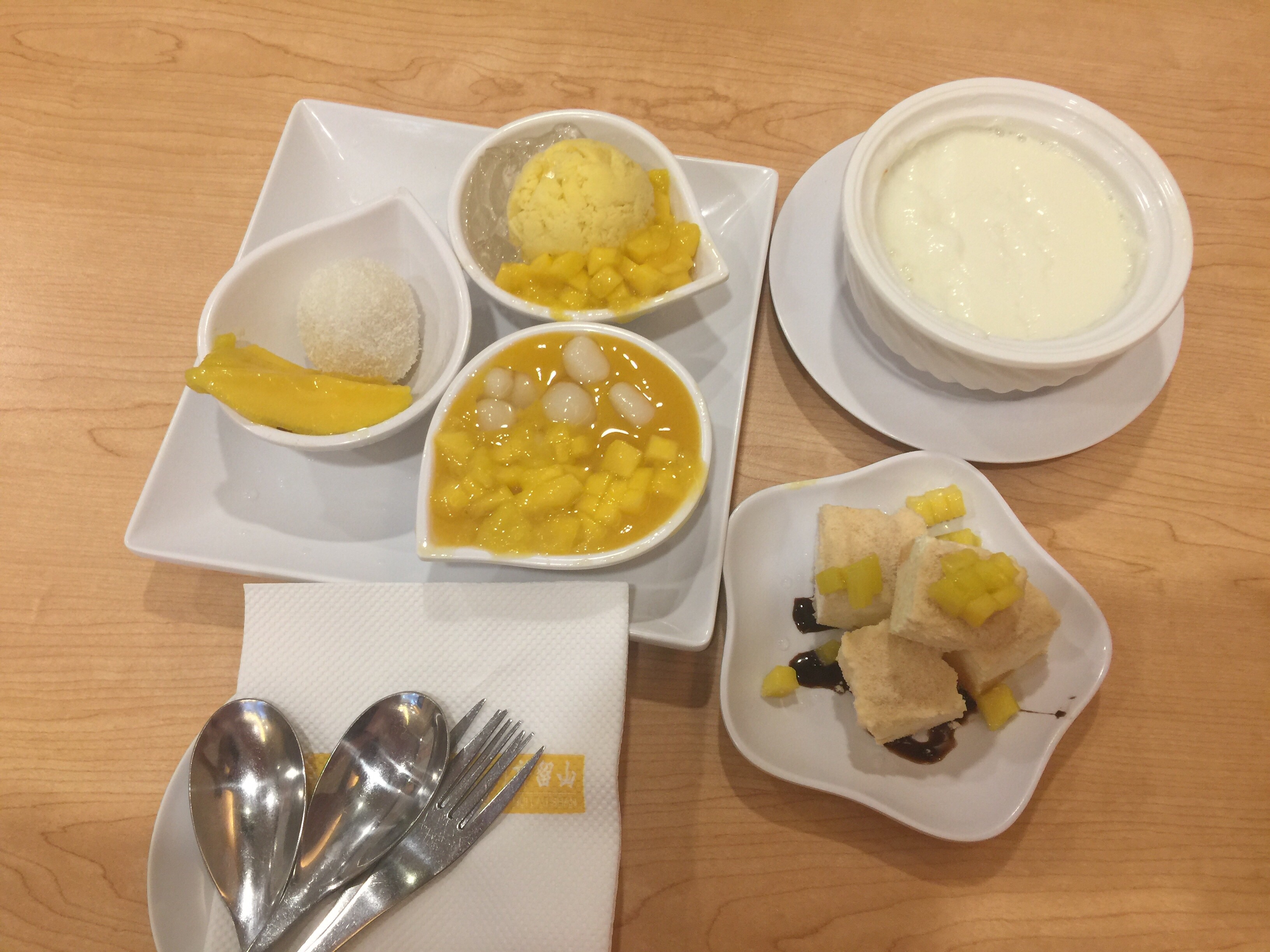 My favorite mango desserts | Scrolller