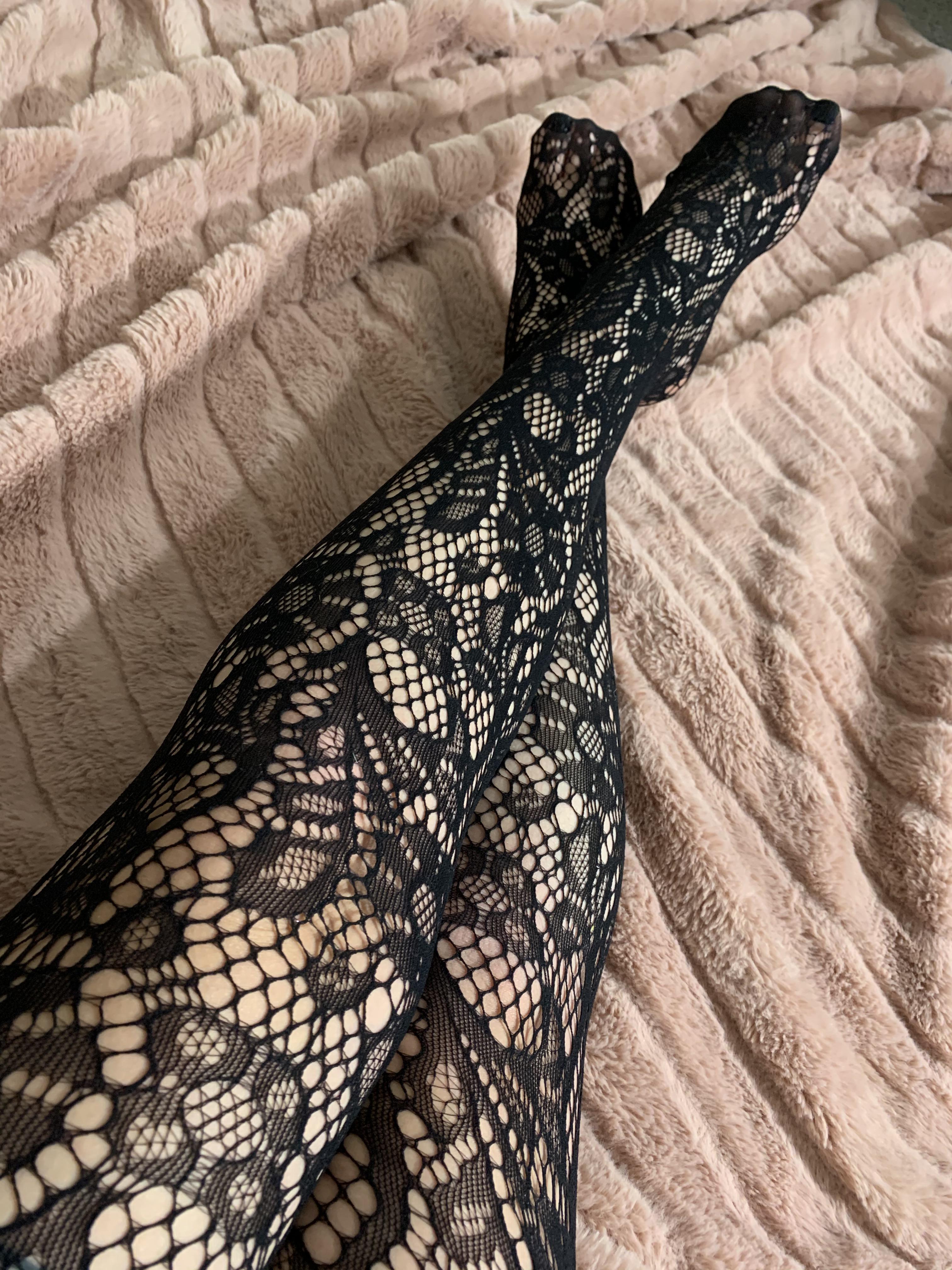 My favorite tights | Scrolller