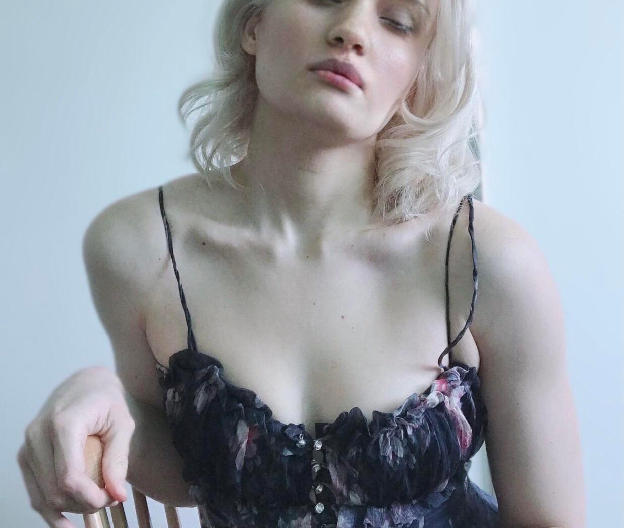 My favourite dress ️ OF@fleurdelalune | Scrolller