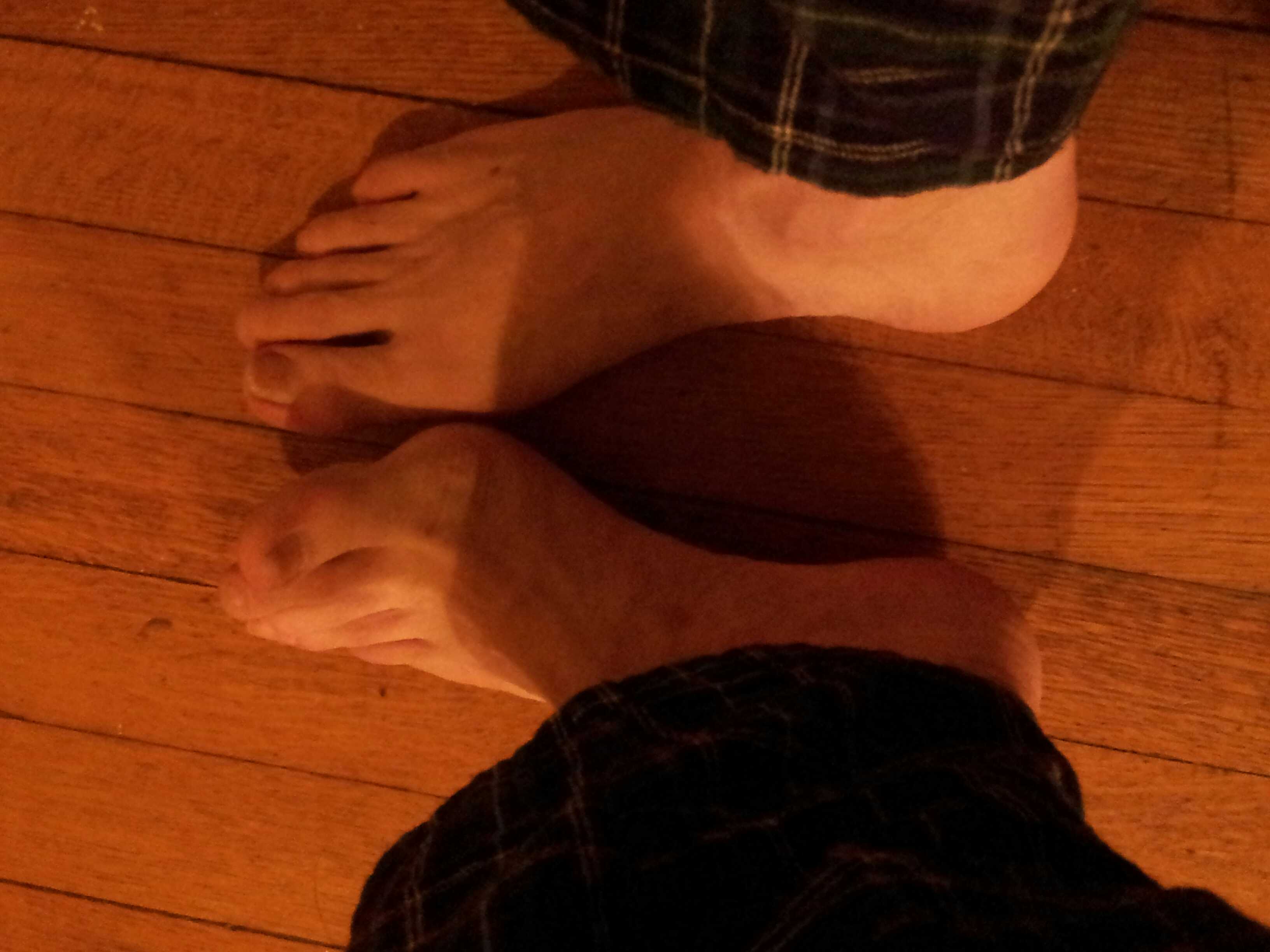 My feet :) | Scrolller