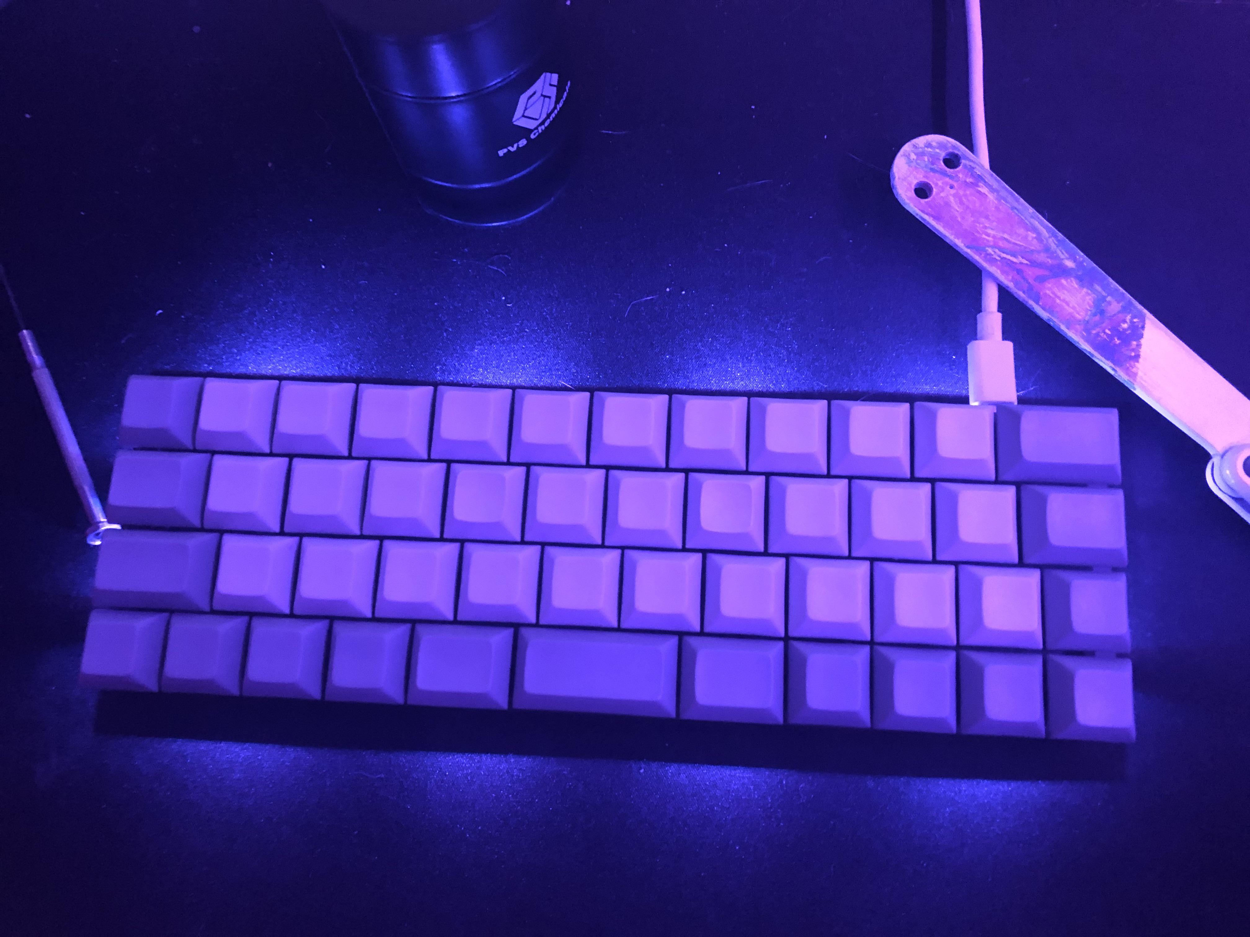 My first custom mech ut47 gat yellows and dsa blank keycaps | Scrolller