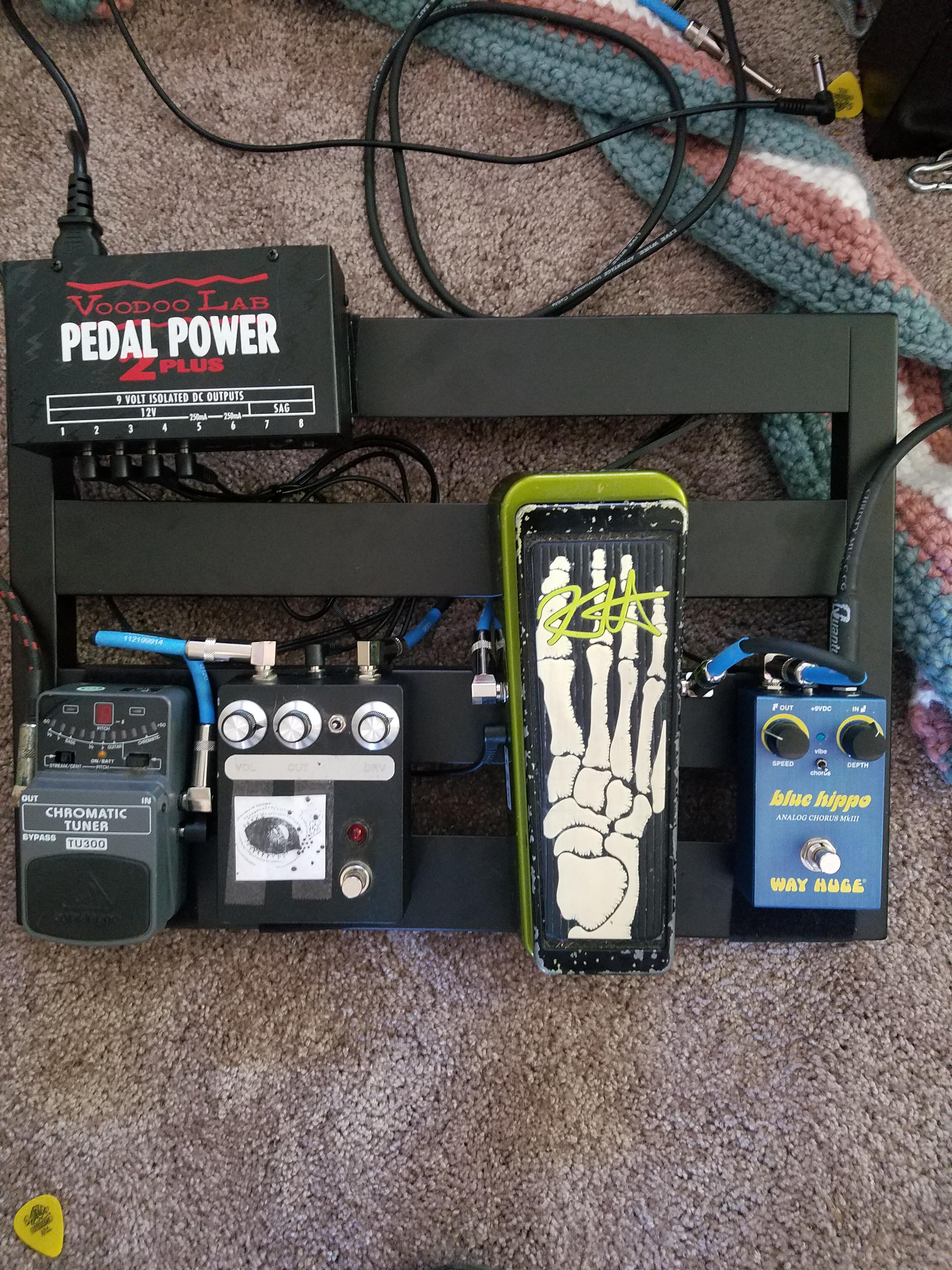 My first ever pedalboard! | Scrolller