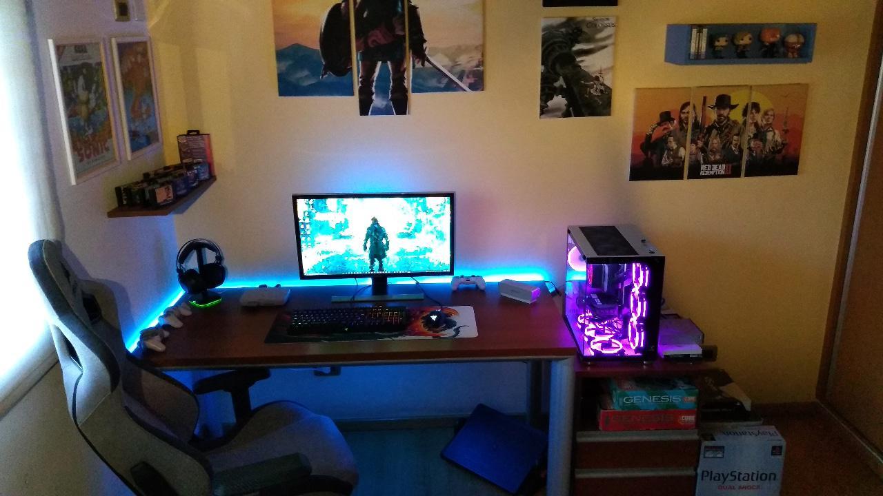 My first gaming setup with some retrogaming vibes which i love. Please feel free to post ...