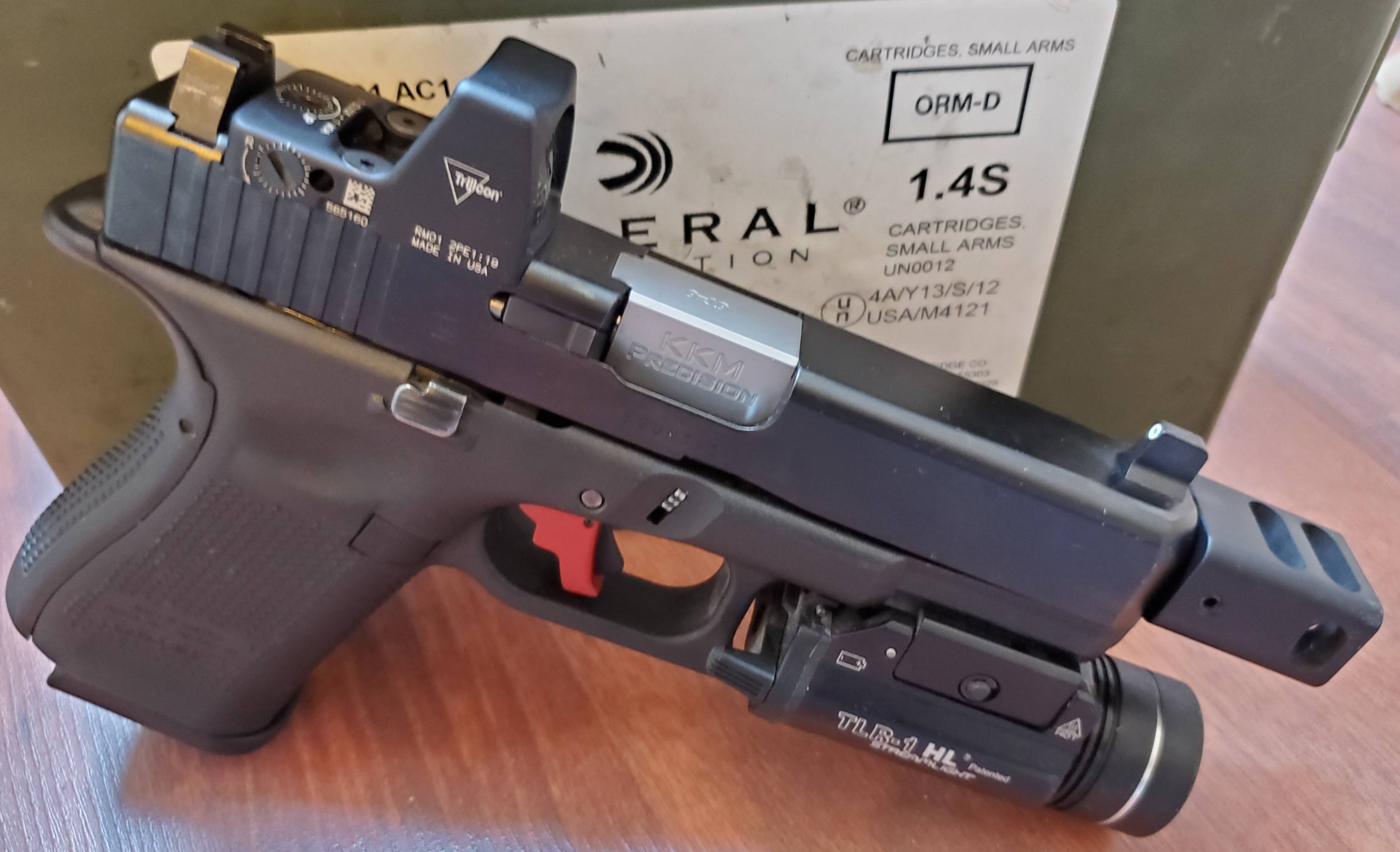 My Glock 19 keeps stealing my credit card | Scrolller