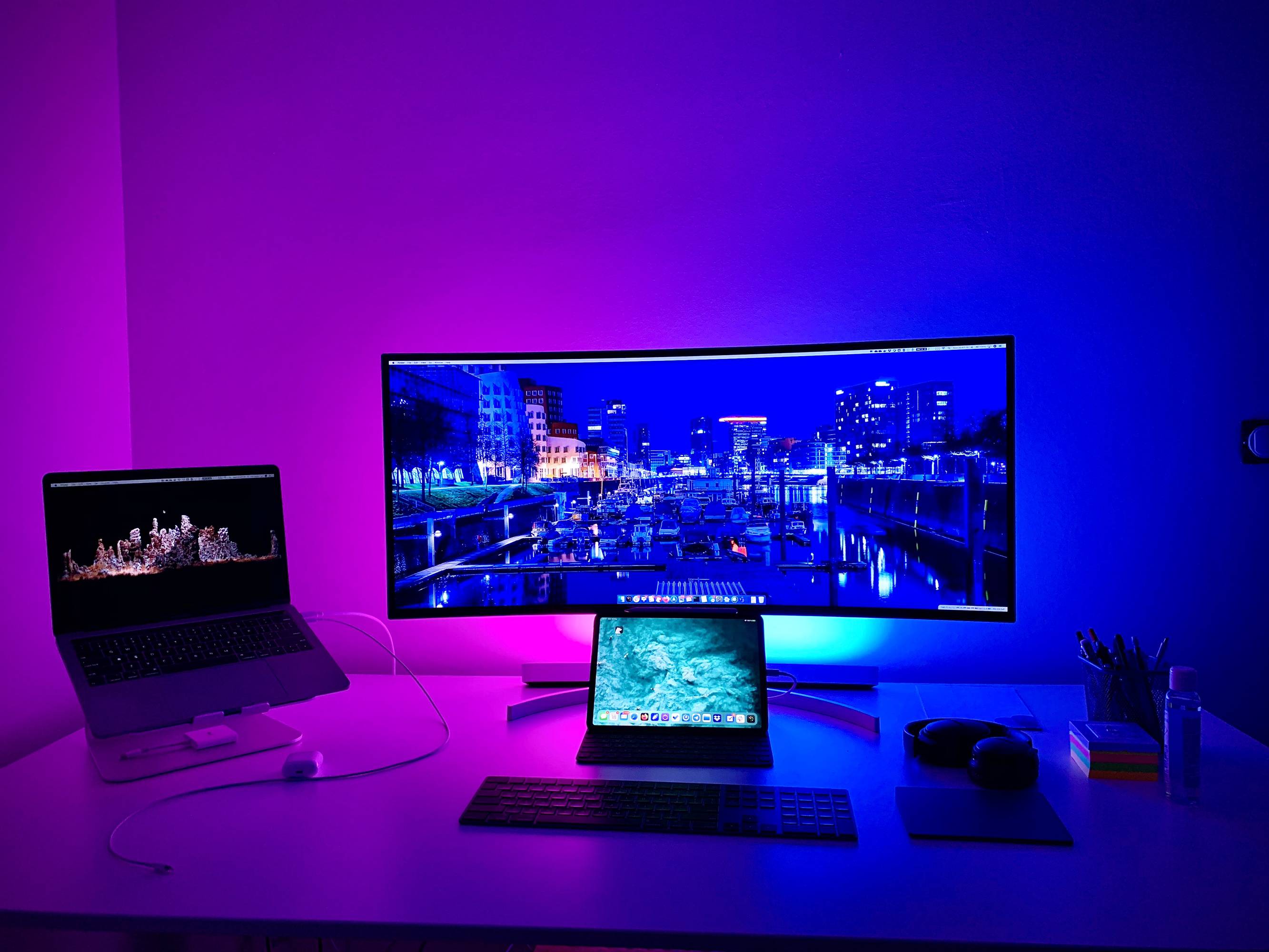 My home setup | Scrolller