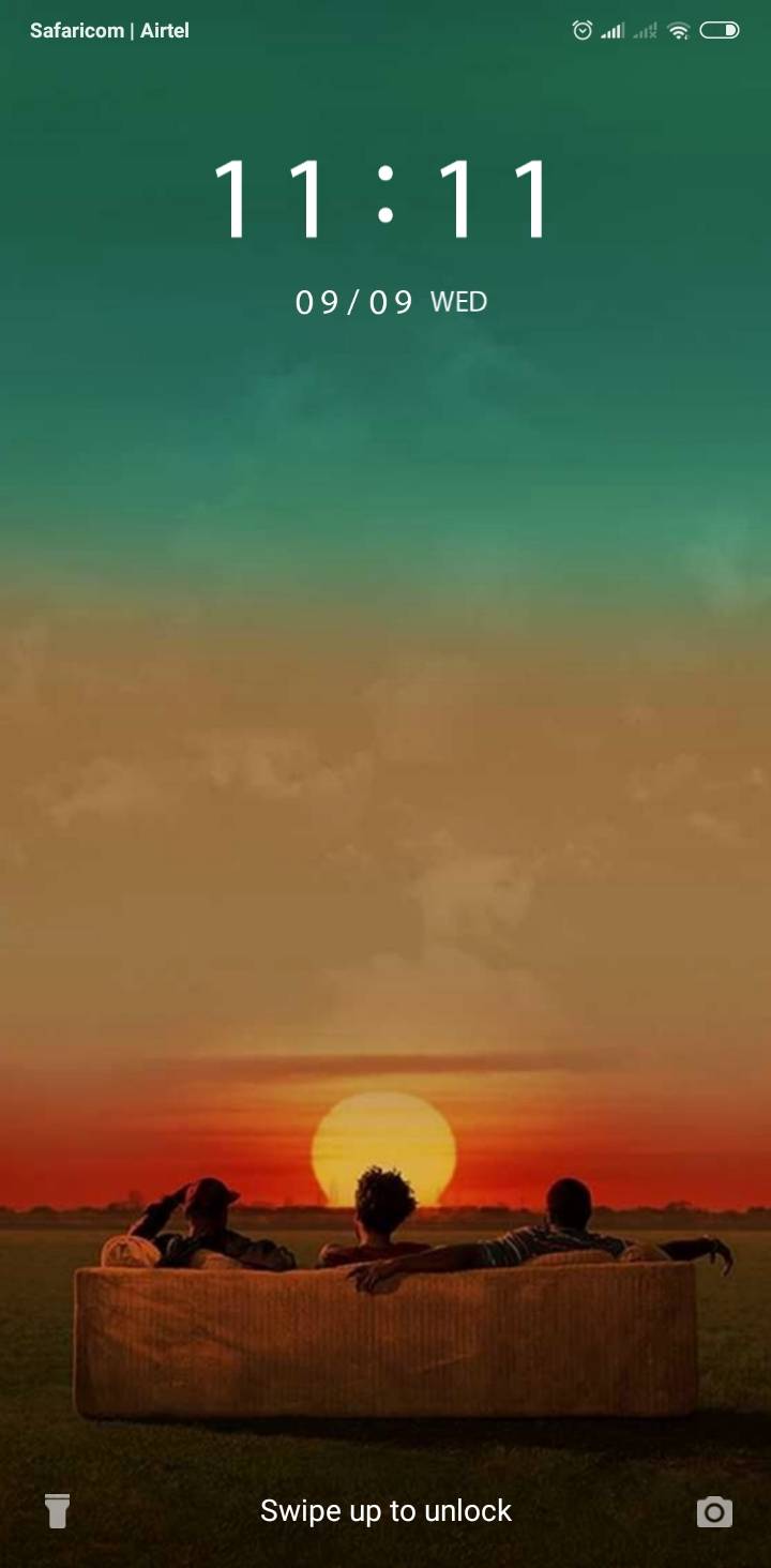 My lock screen... 🌻 | Scrolller