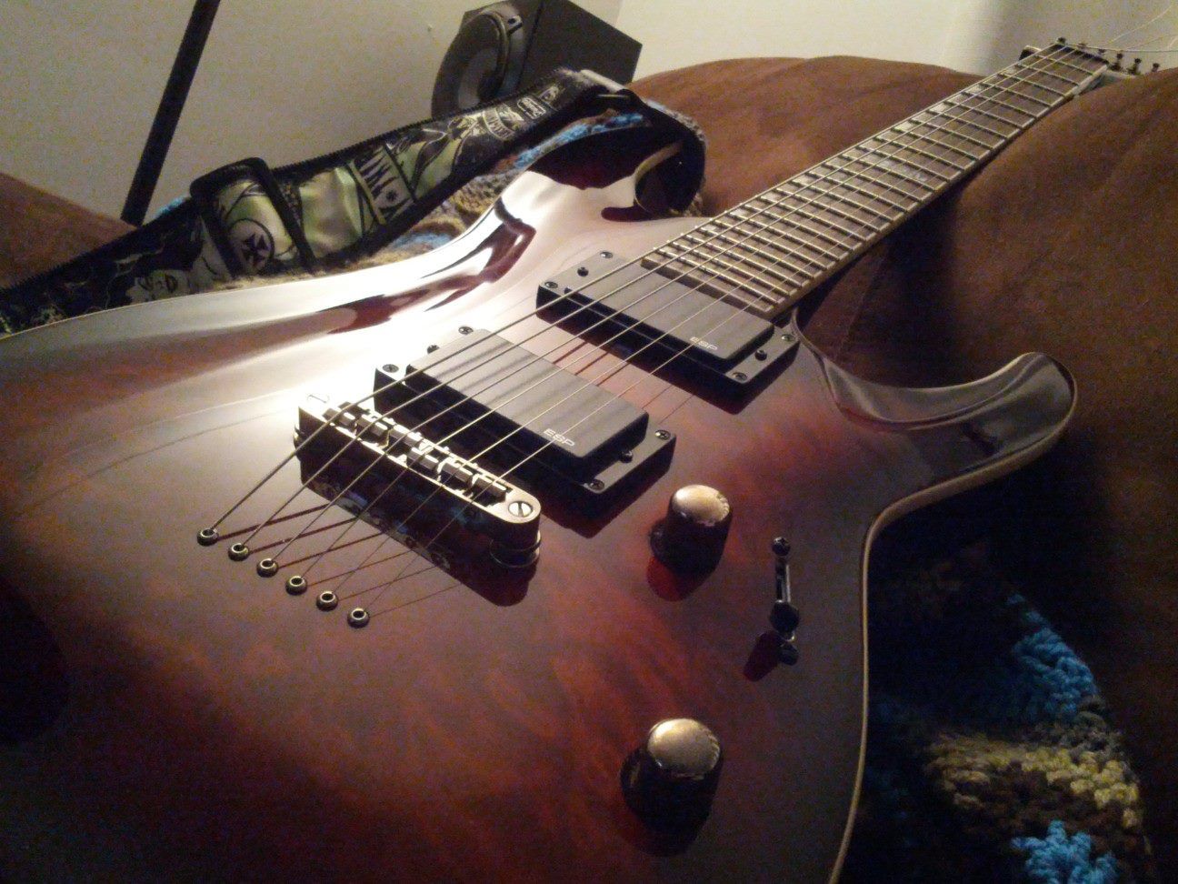 My LTD after a clean/new strings [OC] [1296x972] | Scrolller