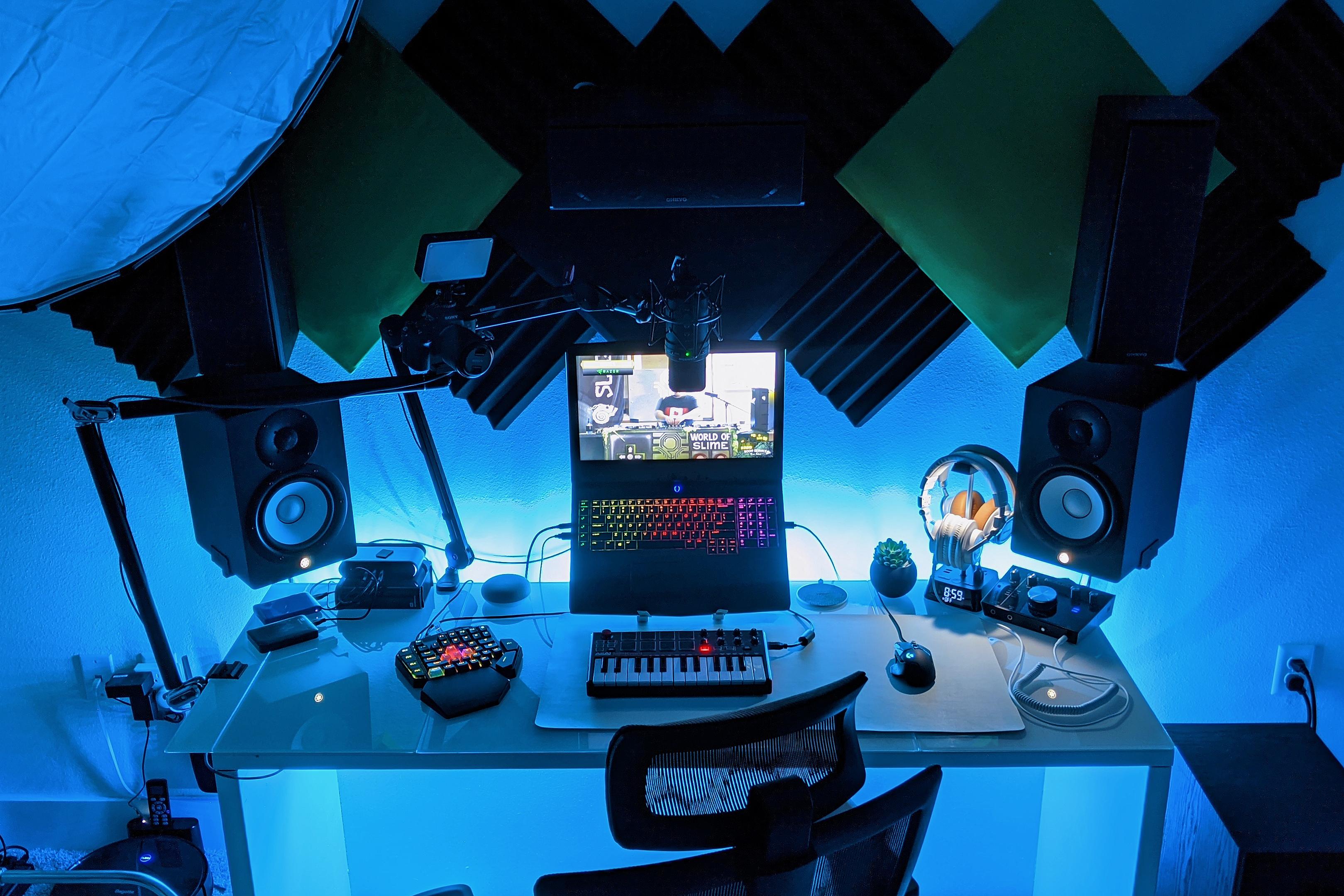 my messy quarantine setup | Scrolller