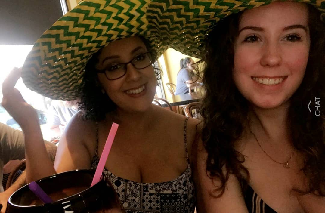 My mom and sister look like they are the same age in this pic (mom on the left) | Scrolller