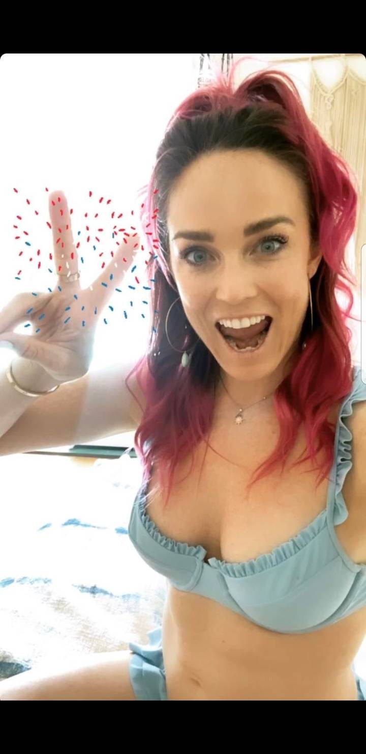 Damn, Caity Lotz loves showing off! | Scrolller
