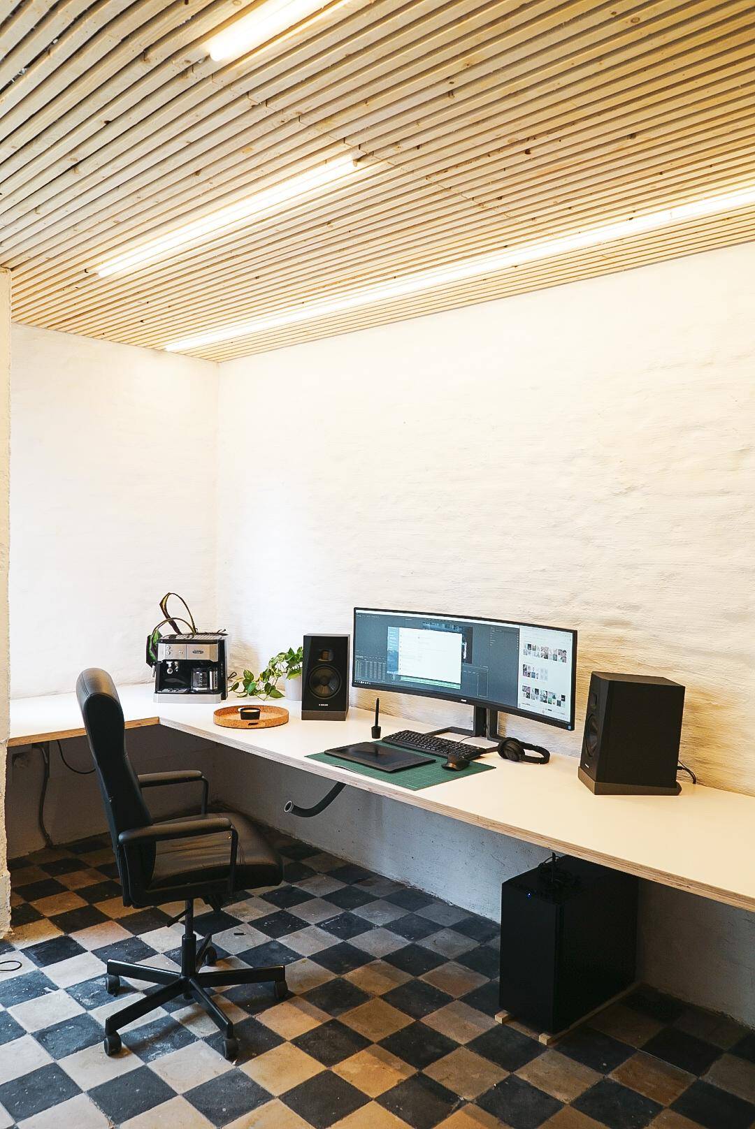 My new minimal setup | Scrolller