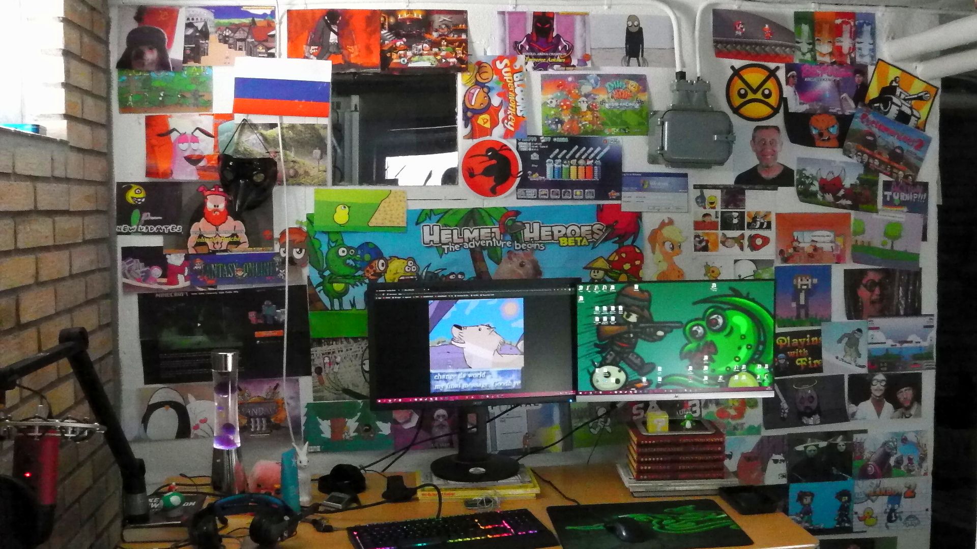 My newgrounds-ish gaming setup. | Scrolller