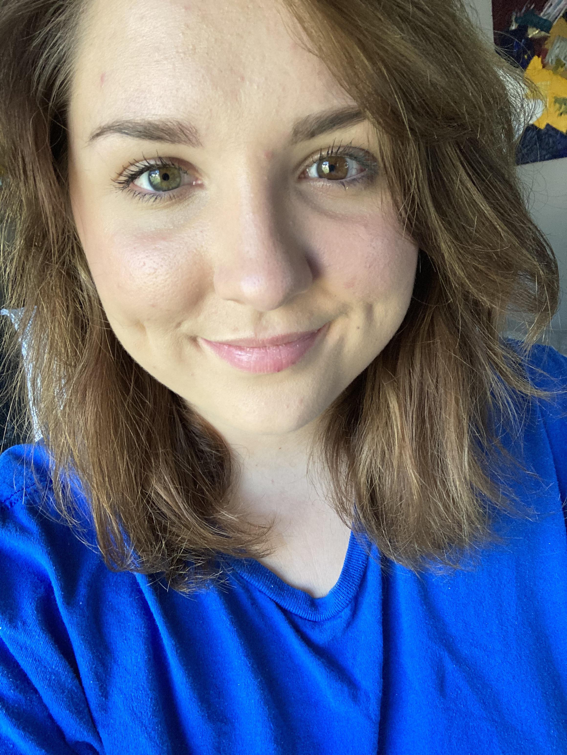 My one light hazel, one dark brown heterochromia | Scrolller