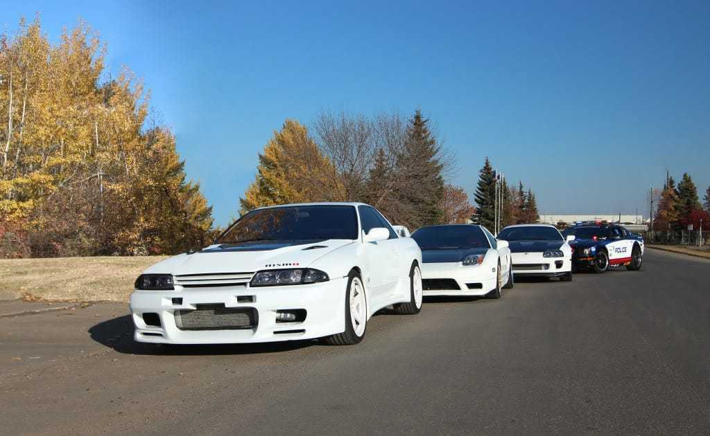 My R32 with some Japanese friends. | Scrolller