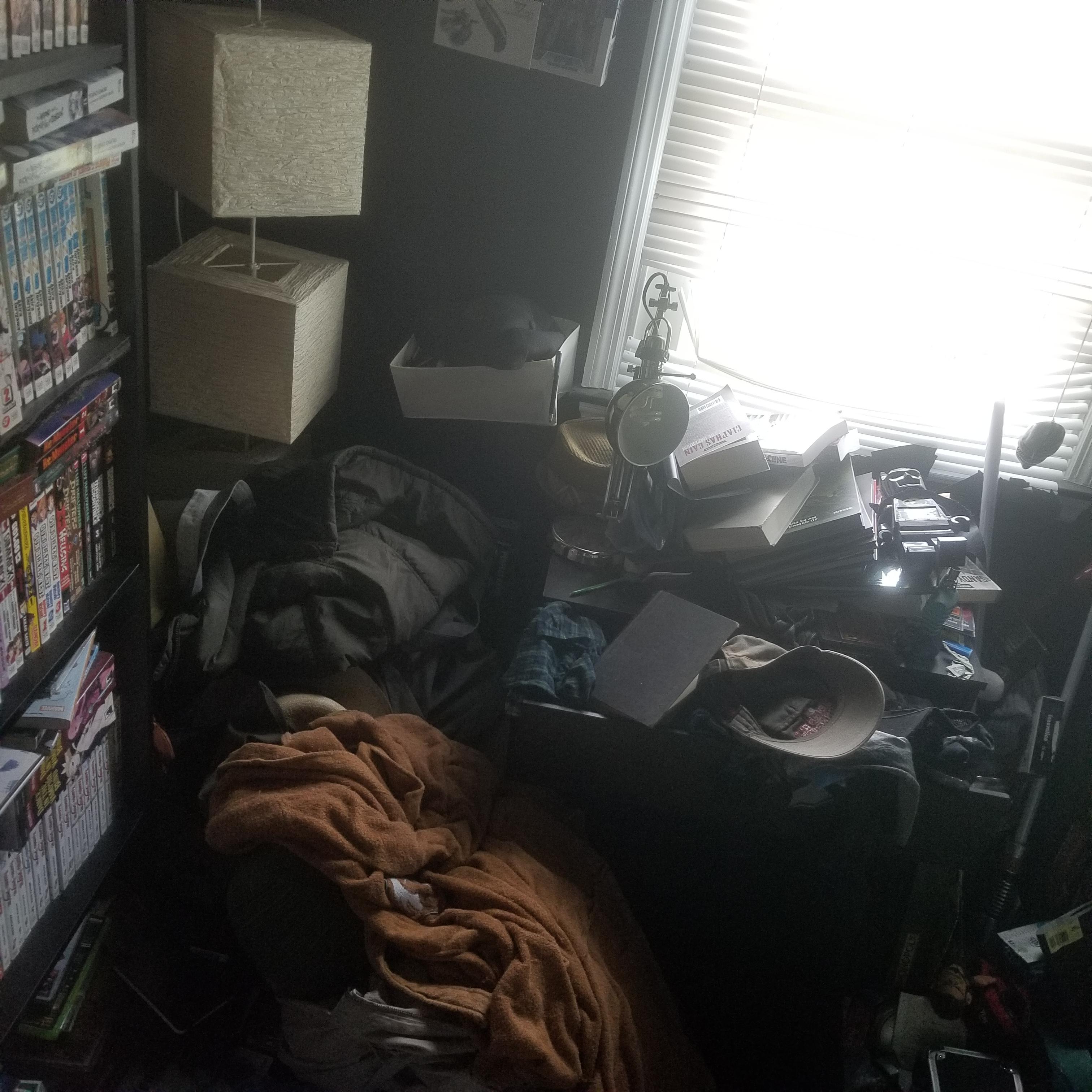 My roommate's idea of clean and organized | Scrolller