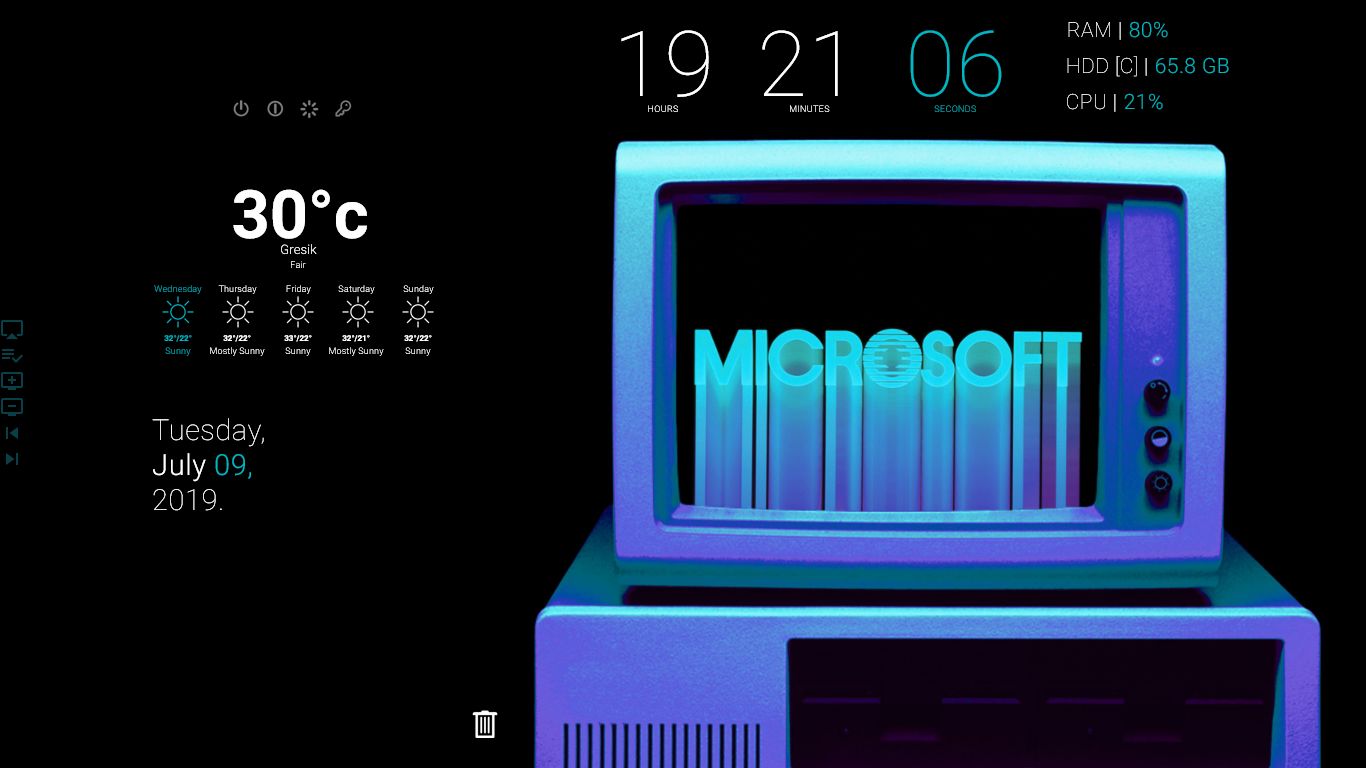 My second setup with Windows Throwback desktop theme. | Scrolller