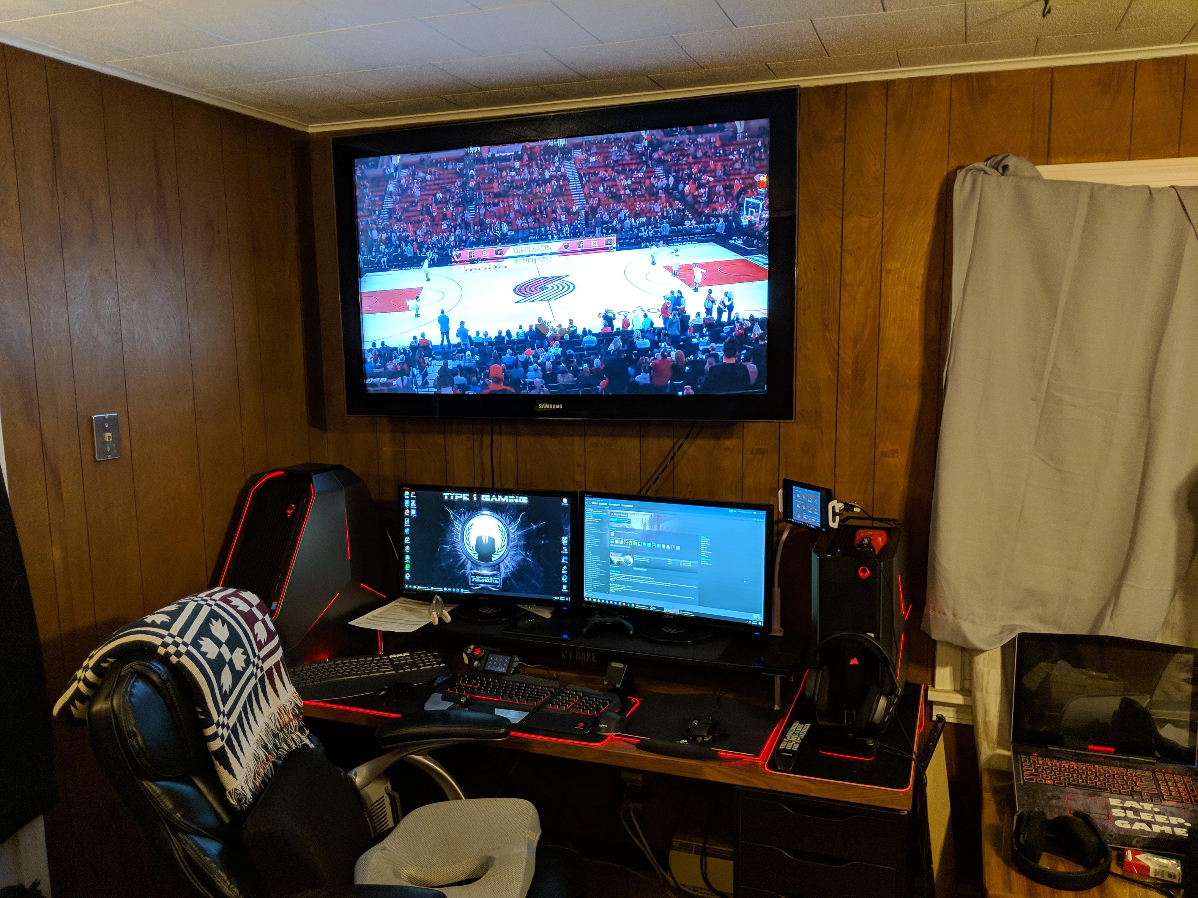 My setup | Scrolller