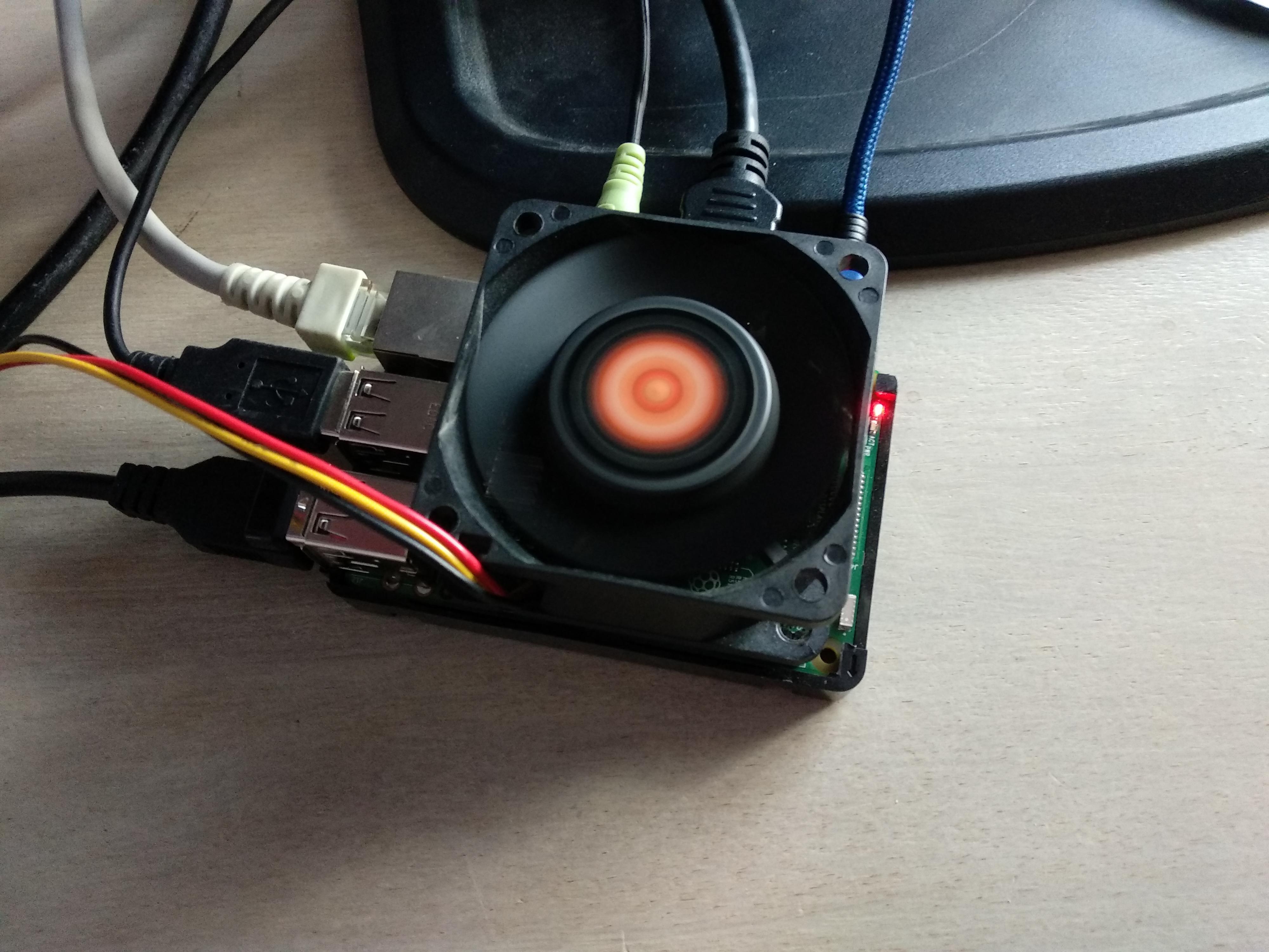 My setup with active cooling | Scrolller