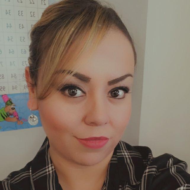 My Sexy Aunt | Scrolller