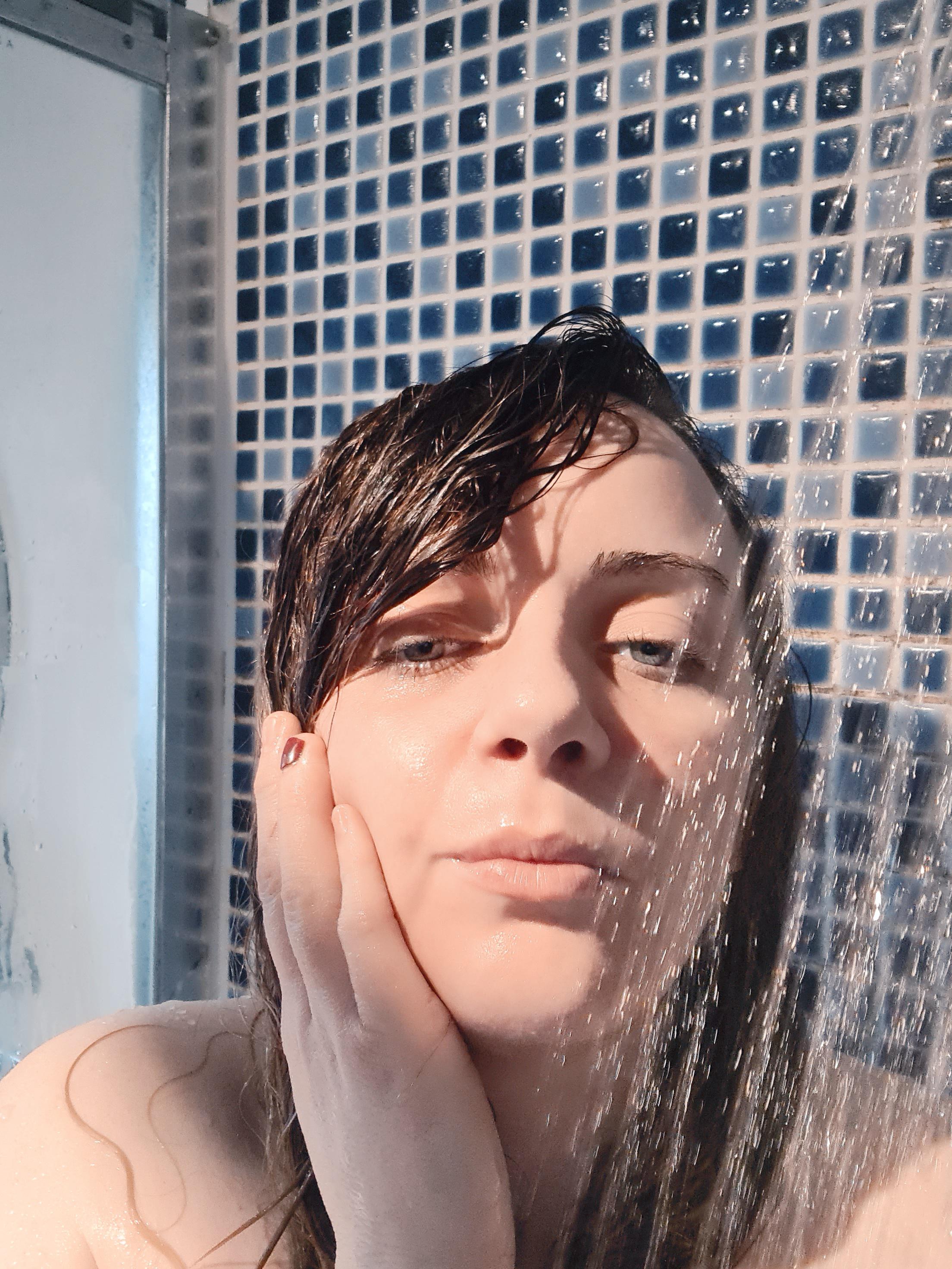 My shower time again 😌 38f | Scrolller