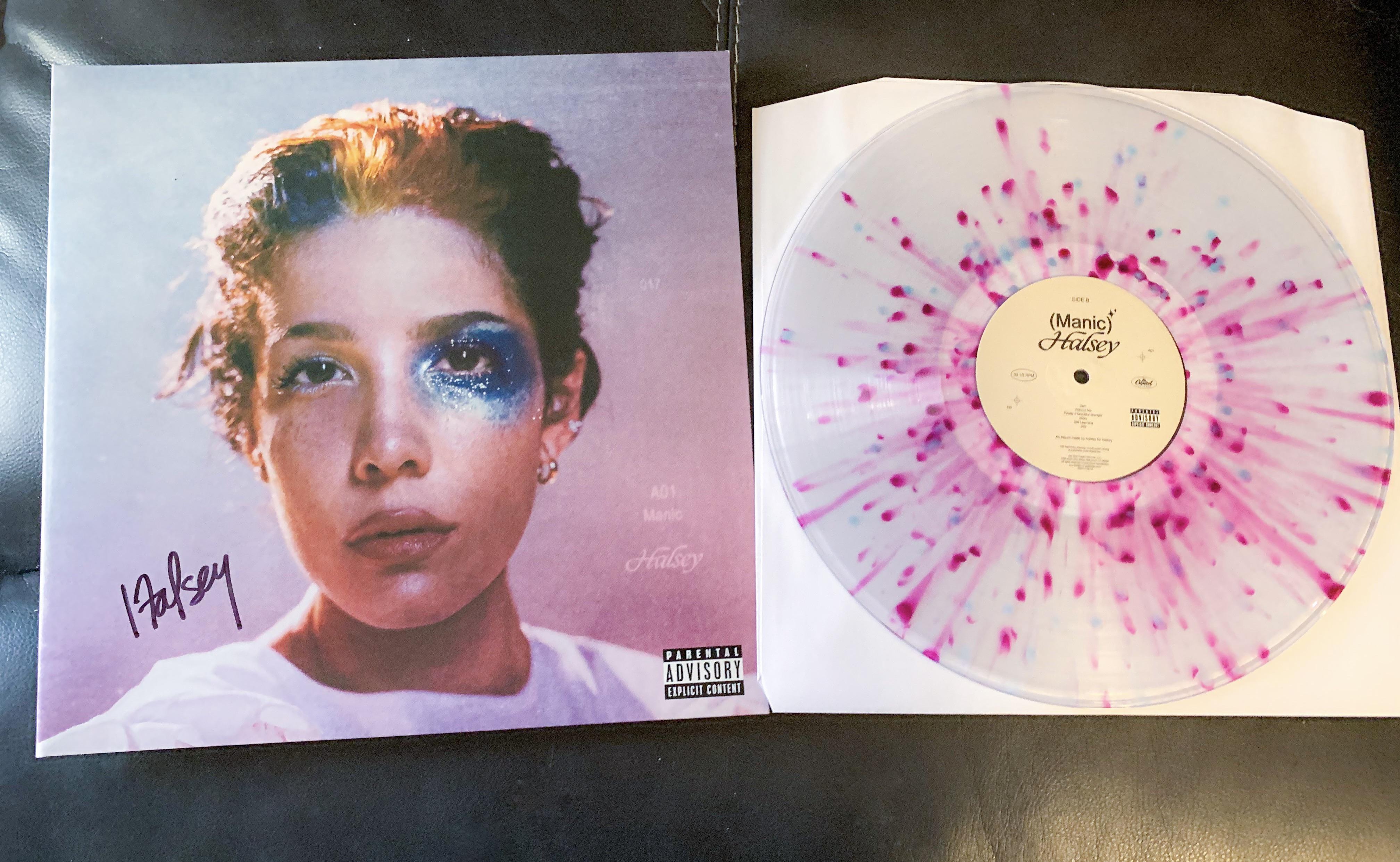 My signed Manic vinyl is finally here!! | Scrolller