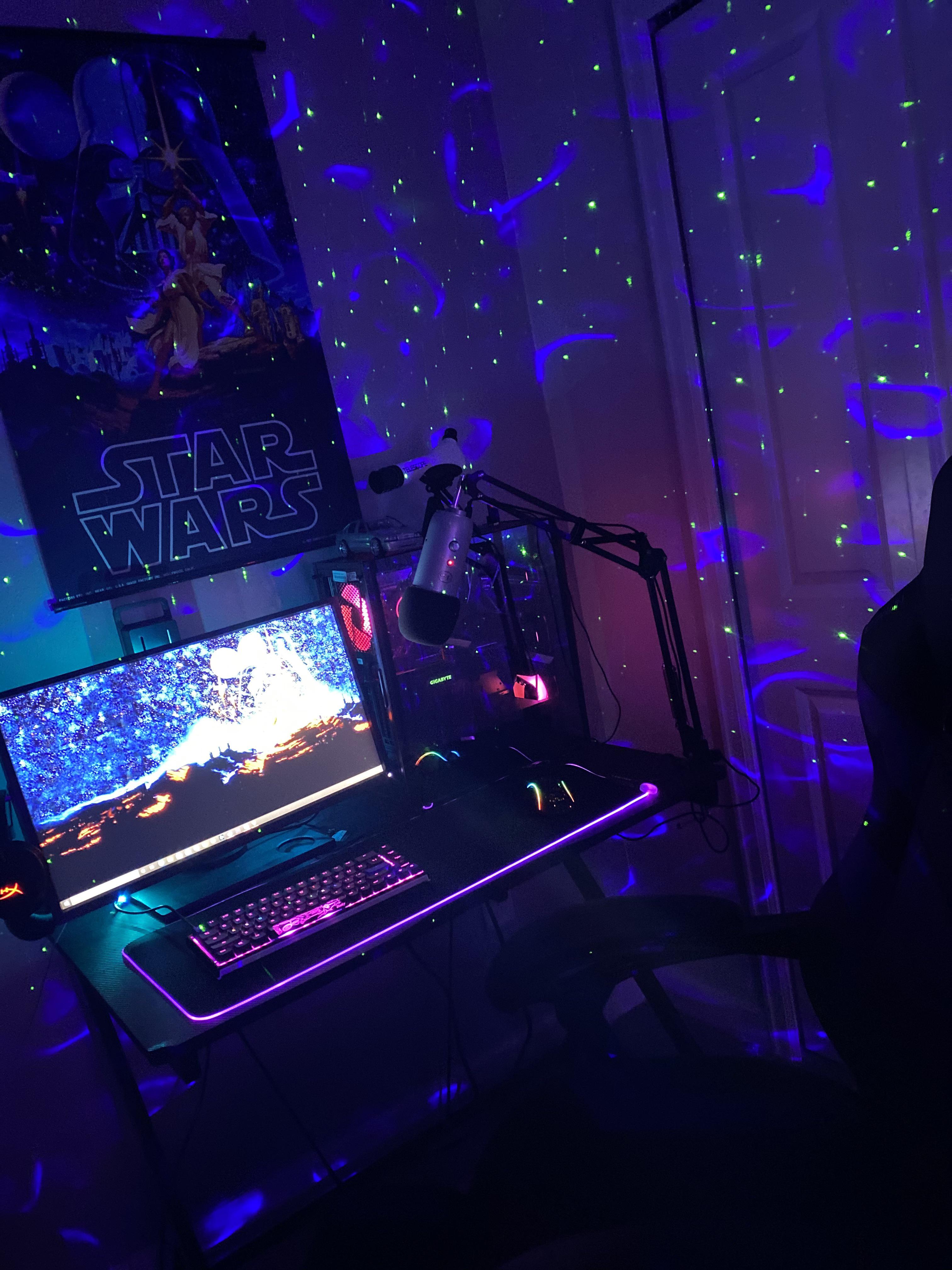 My star wars themed battle station | Scrolller