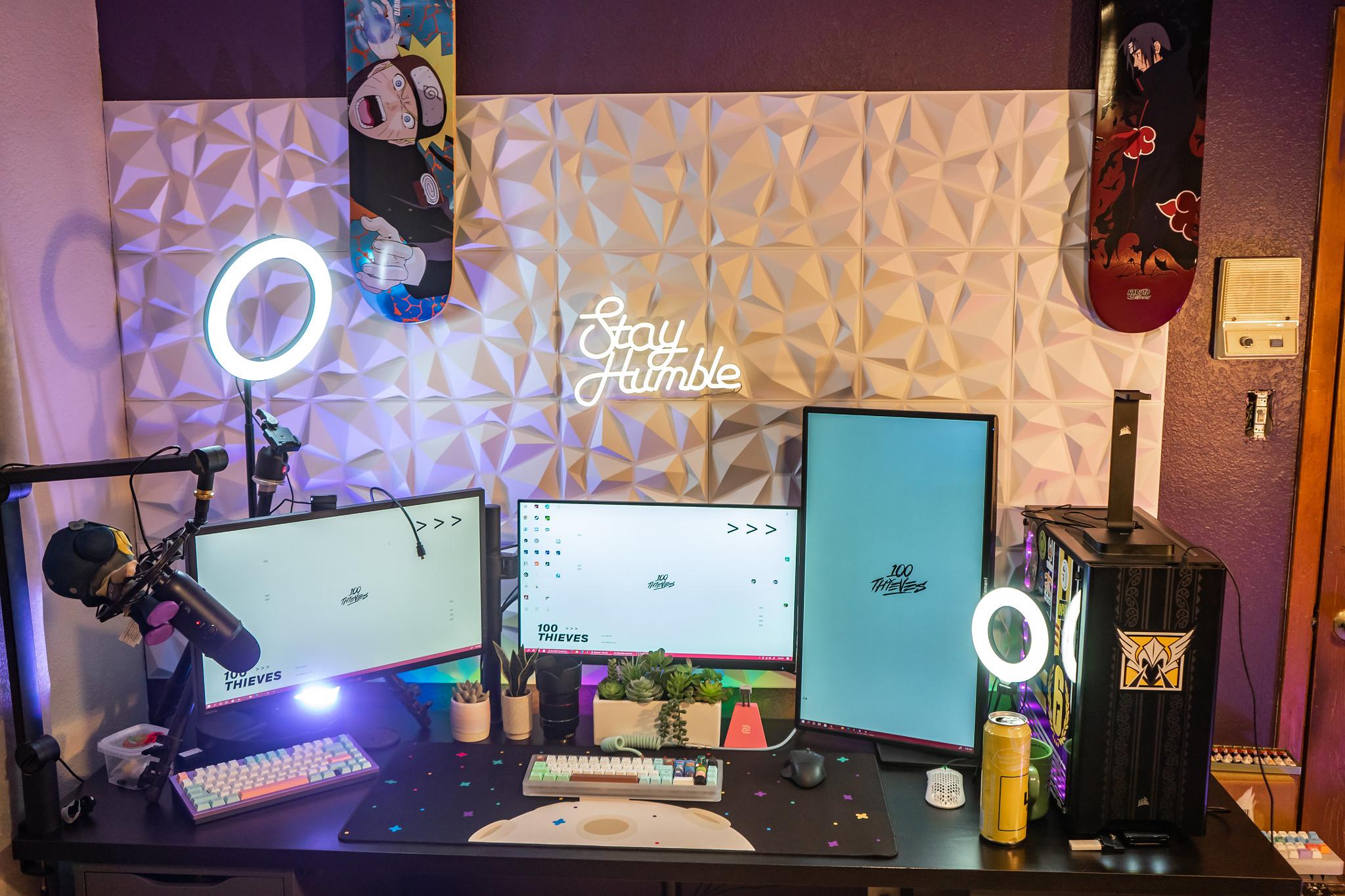 My station:) with my case wrap. | Scrolller