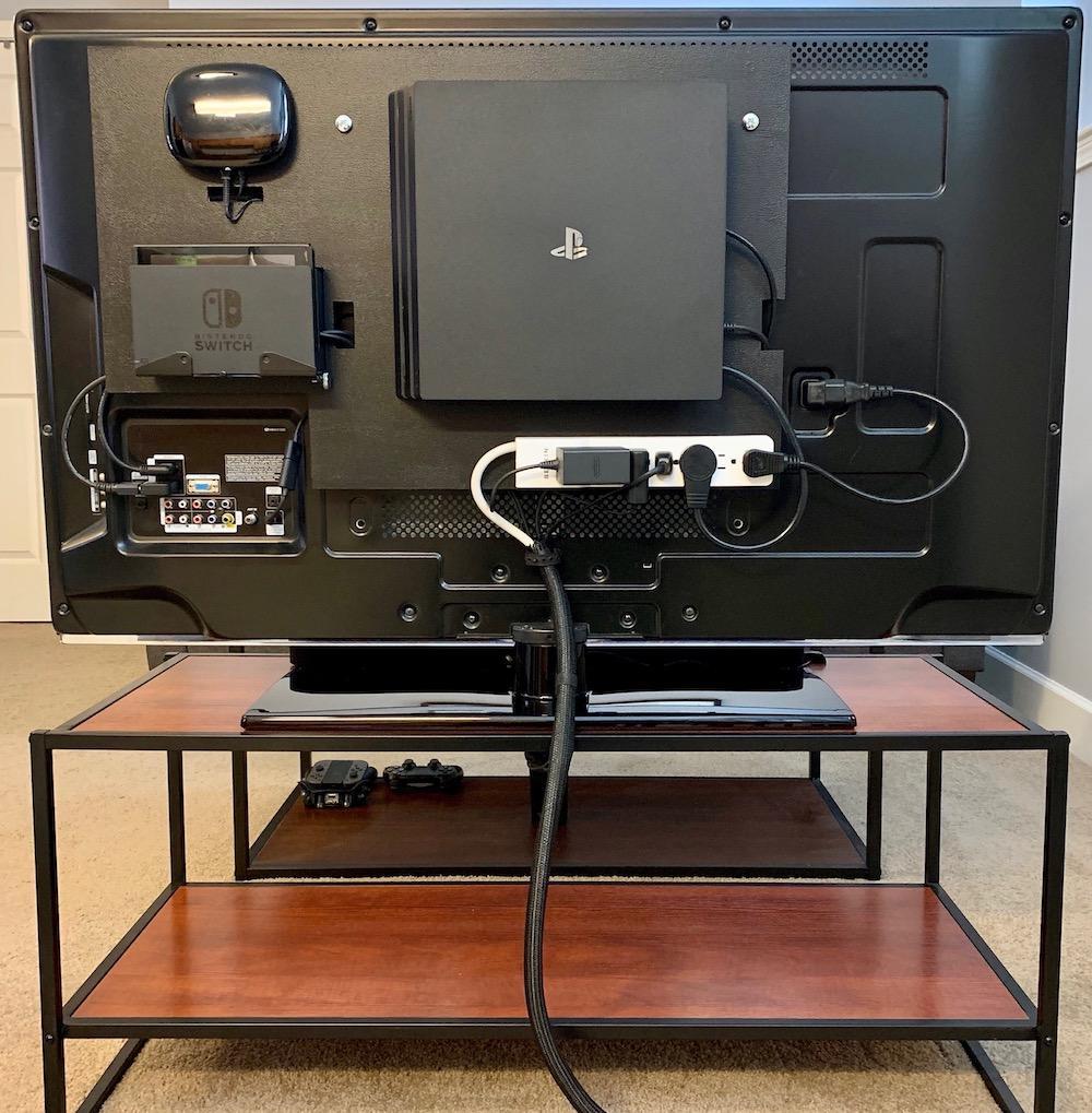 My take on TV wire/component management | Scrolller