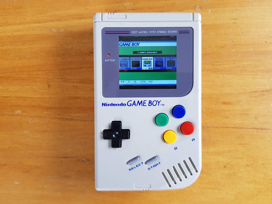 My version of a Gameboy Pi Zero with a more traditional look | Scrolller