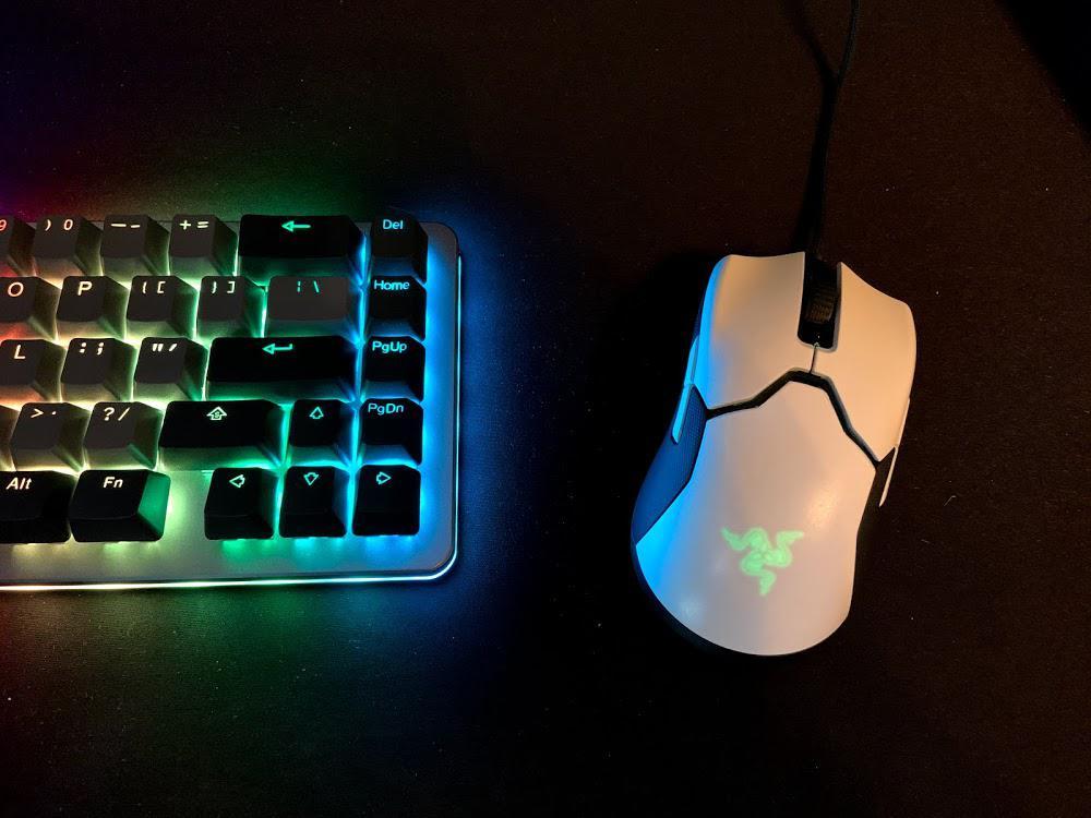 My White Razer Viper | Scrolller