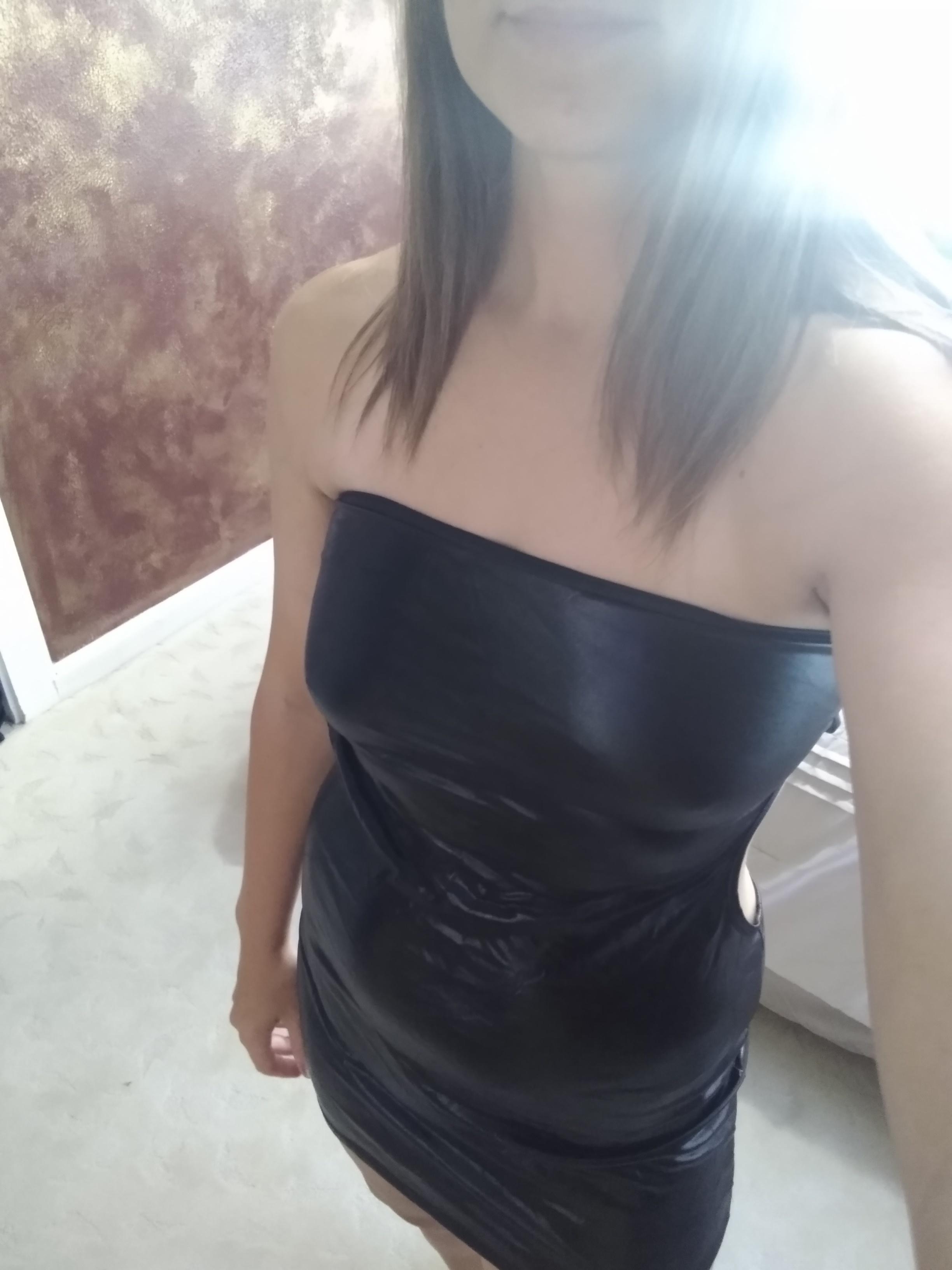 My wife 42 | Scrolller