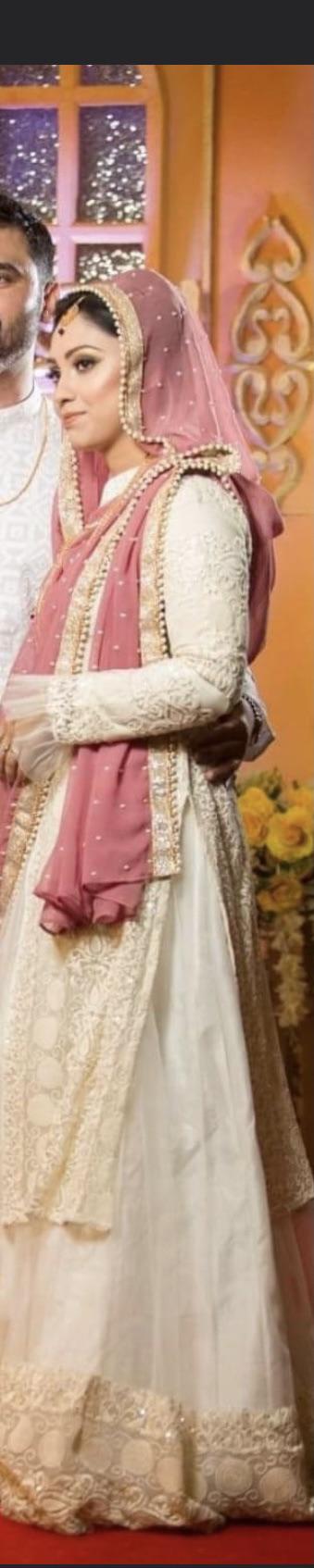 My wife on our wedding day, please make nasty comments | Scrolller