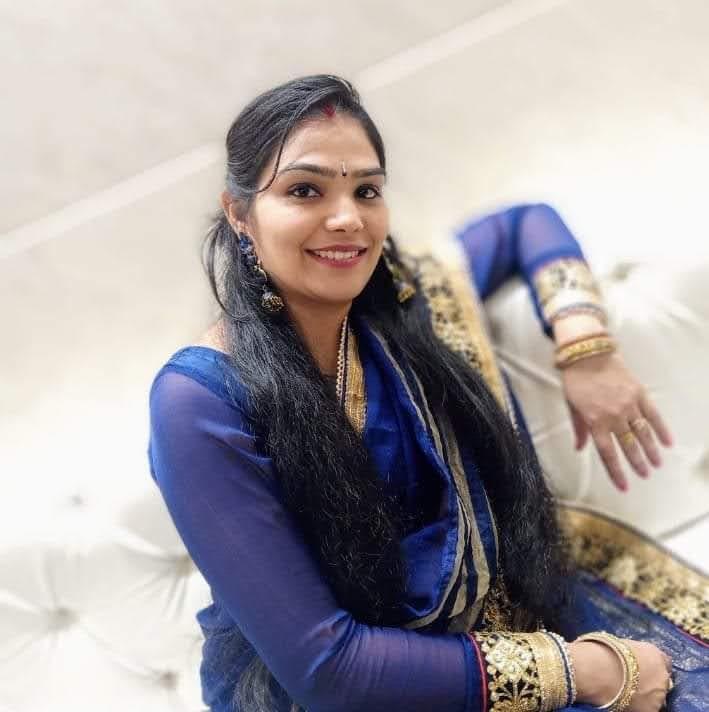 My wife .. share image plz | Scrolller