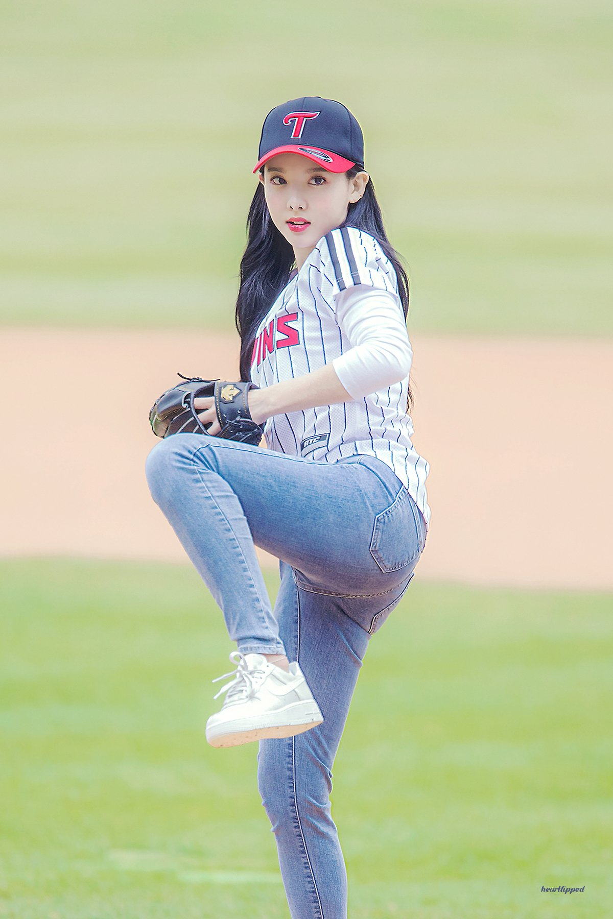 Nayeon | Scrolller