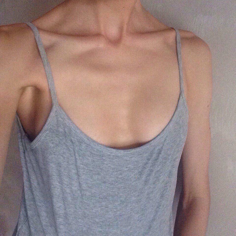 Neck And Collar bones Scrolller Neck And Collar bones Scrolller