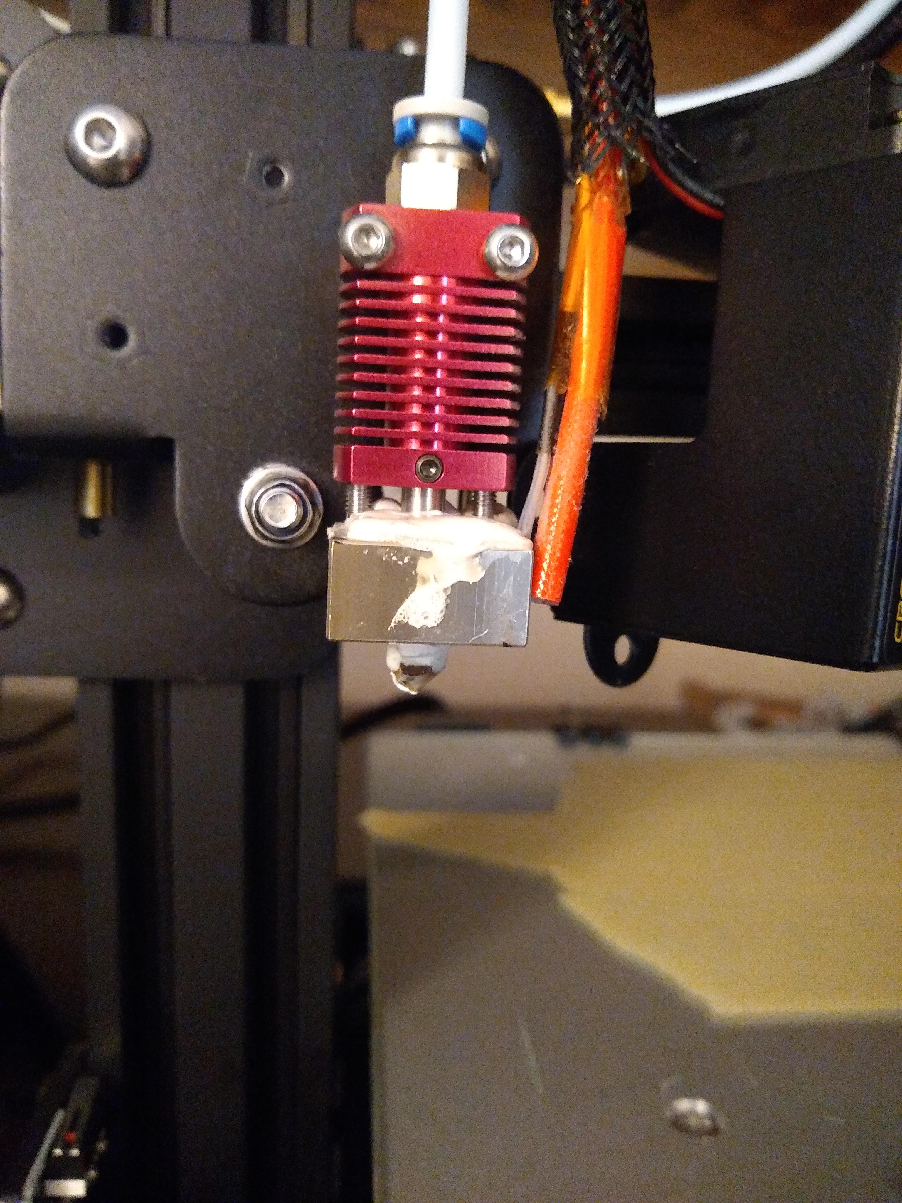 Need help. Filament leaking from the hotend | Scrolller