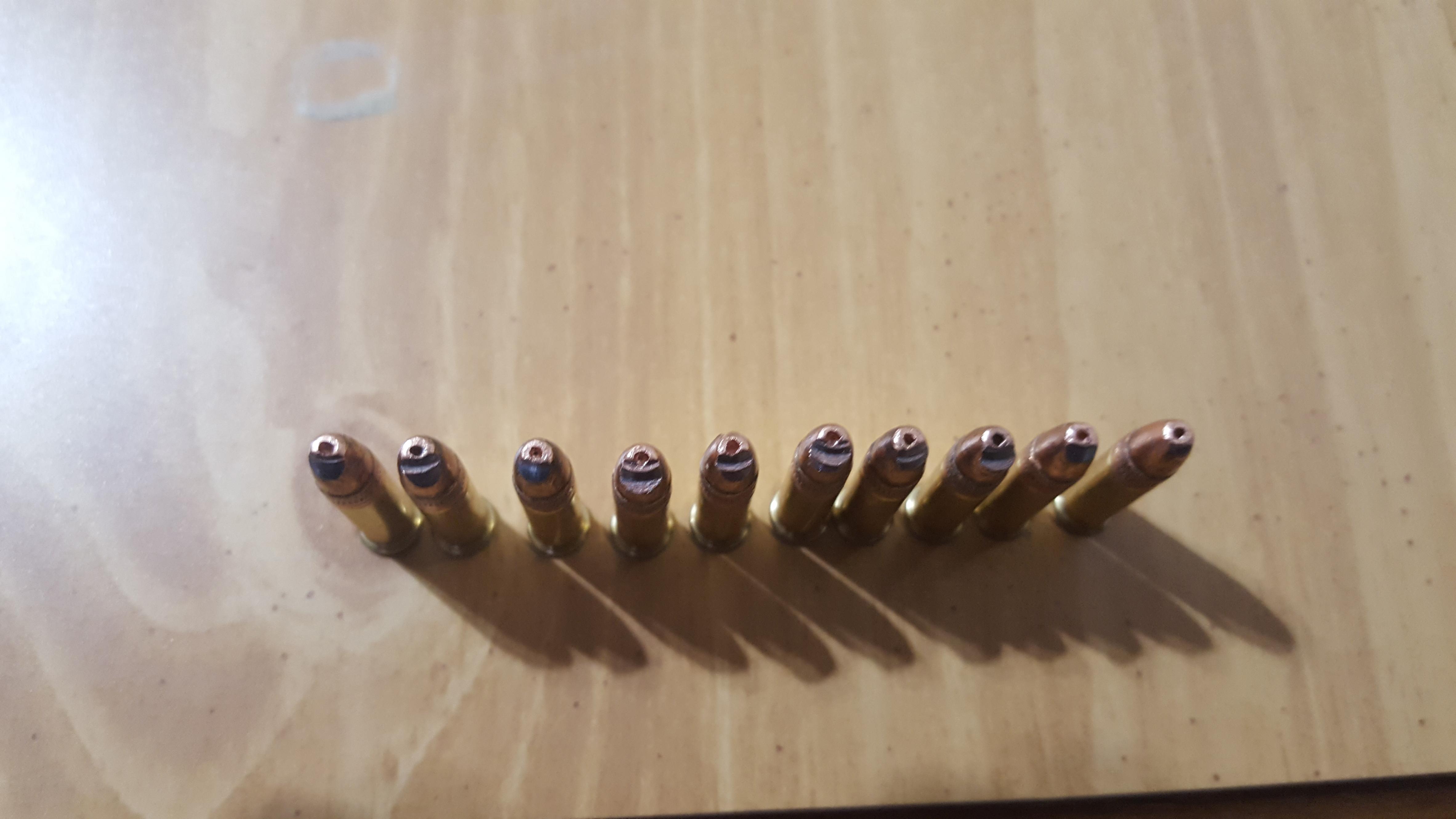 Need help with feeding issue. | Scrolller