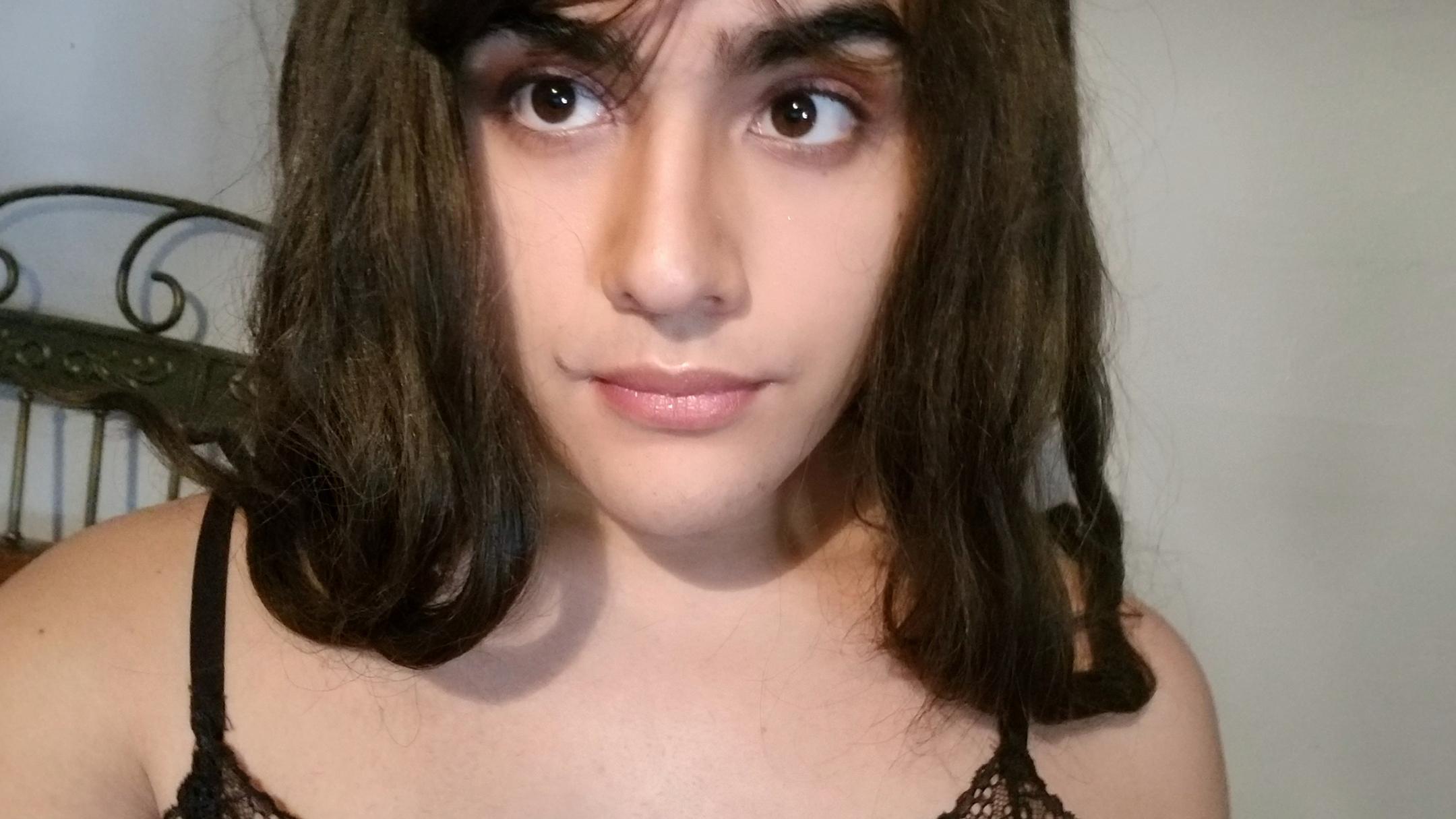 Need some cock😏 | Scrolller