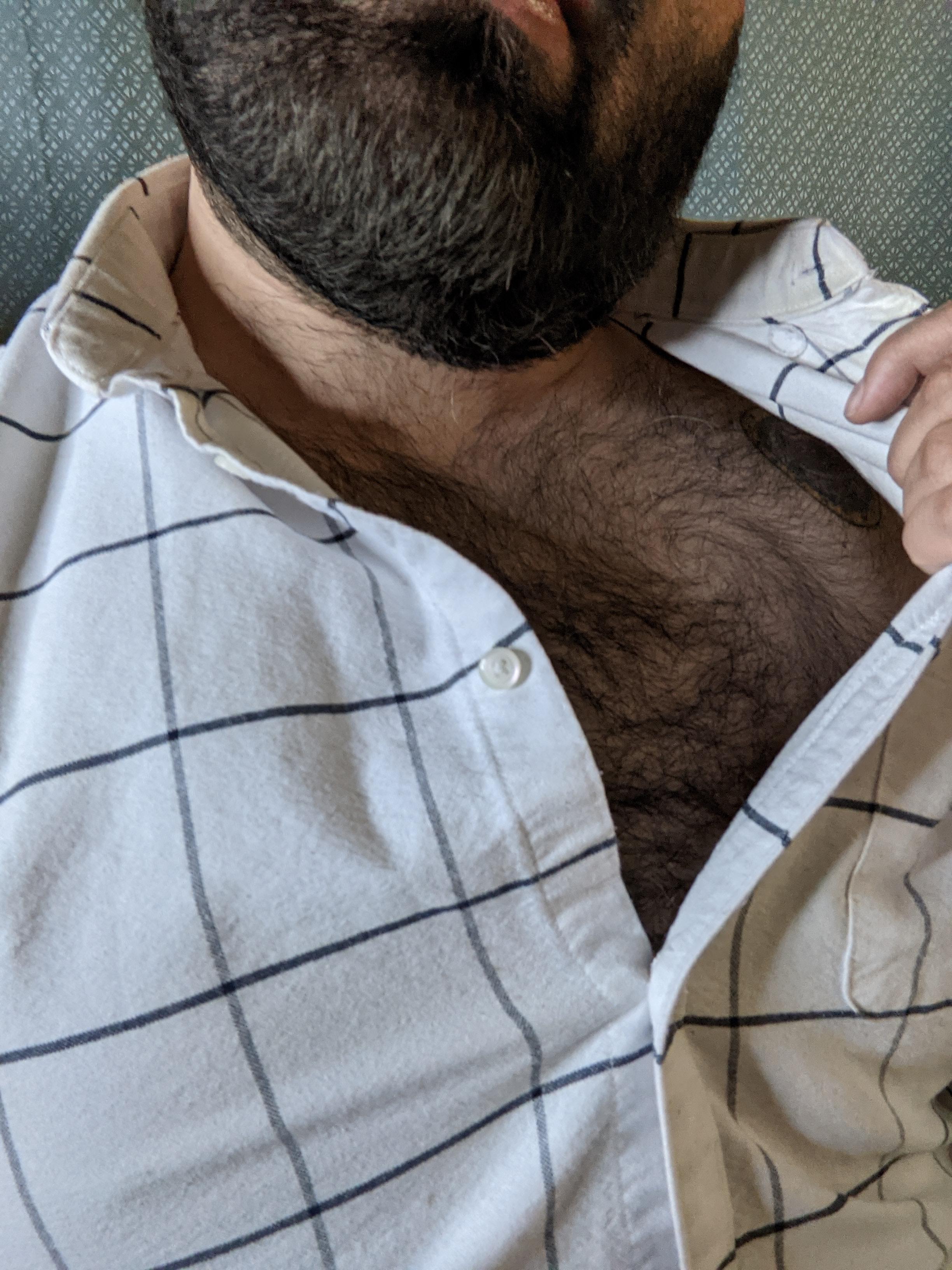 Need someone to rub my chest | Scrolller