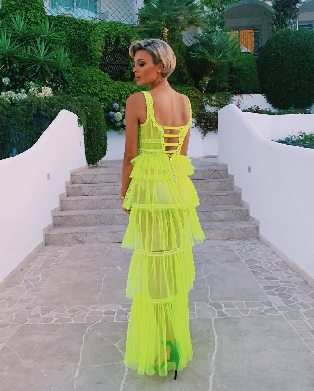 Wallis Day | Scrolller