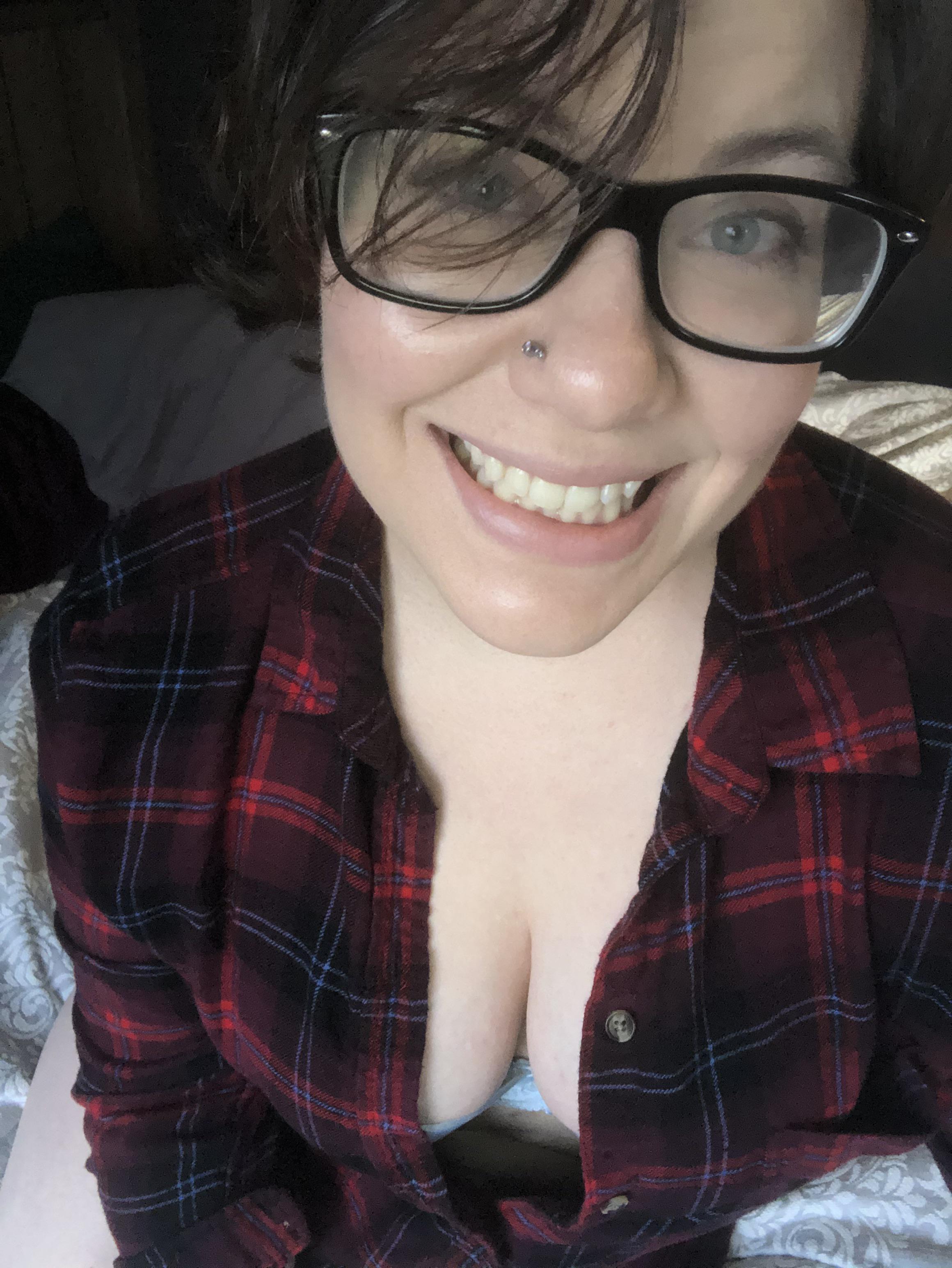 Nerdy smile 🤓 | Scrolller