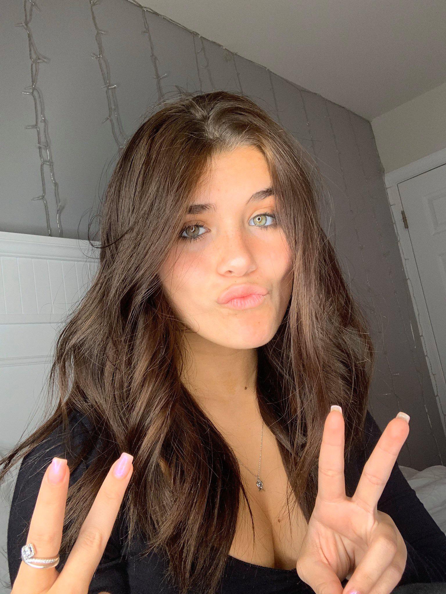 Nessa Barrett - who wants to help out? | Scrolller