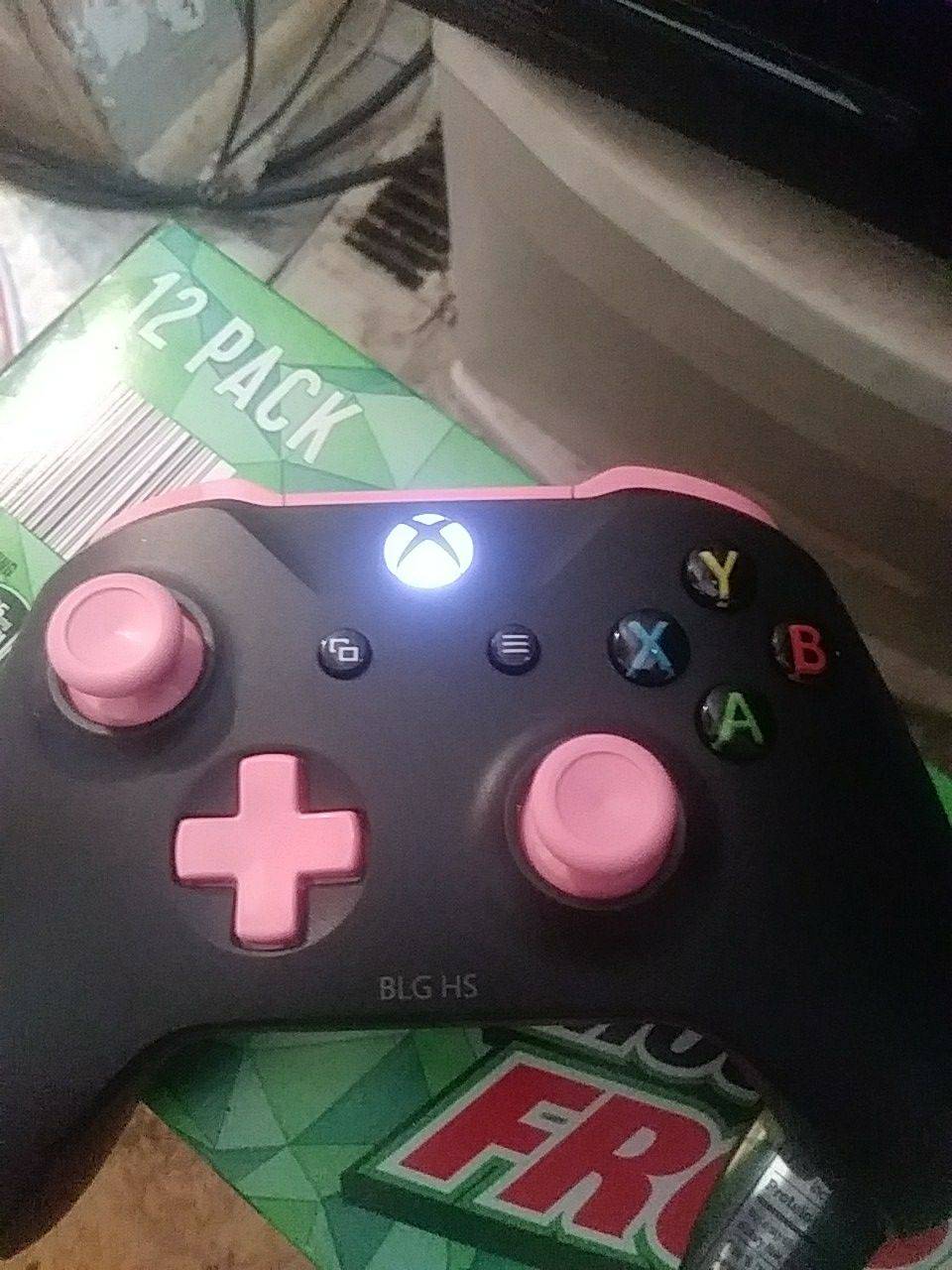 New controller. Not insanely interesting but it will always remind me of who i am. | Scrolller