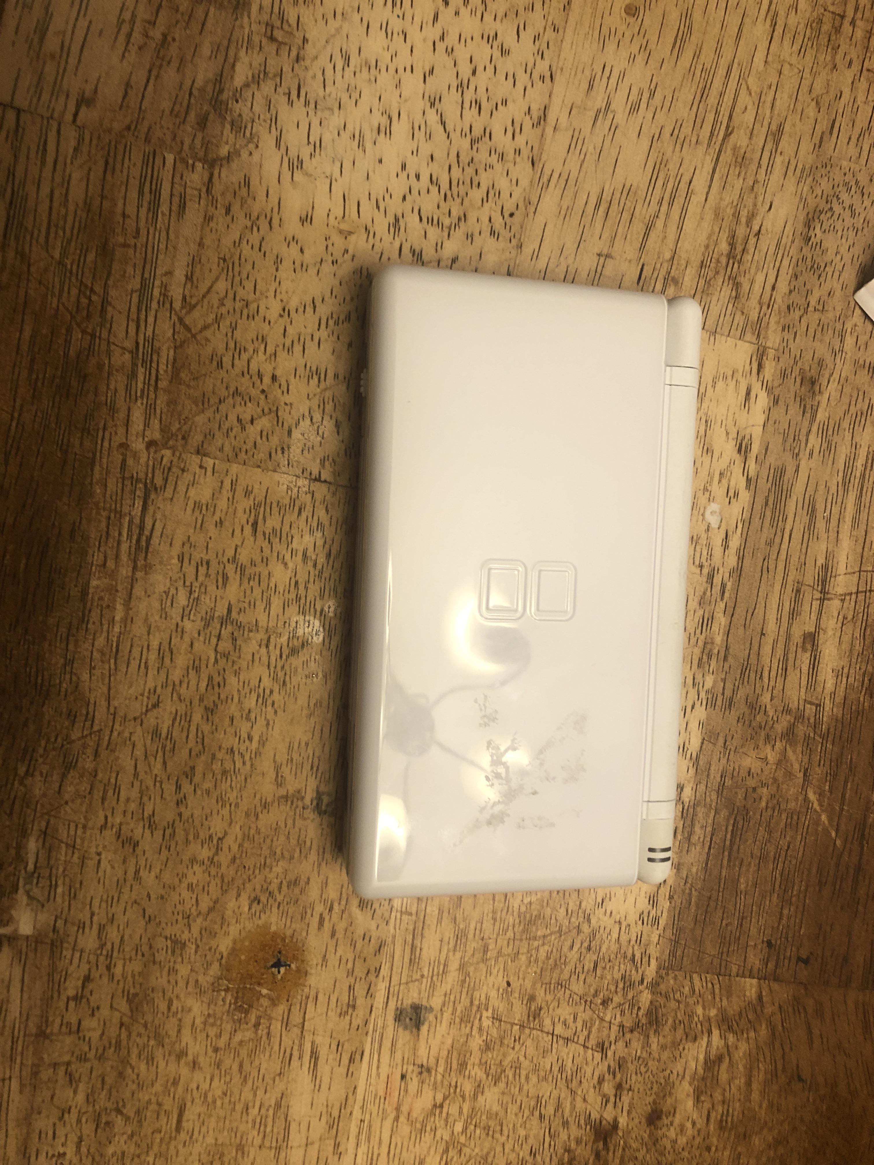 New DS lite! Fully functional for $40 | Scrolller